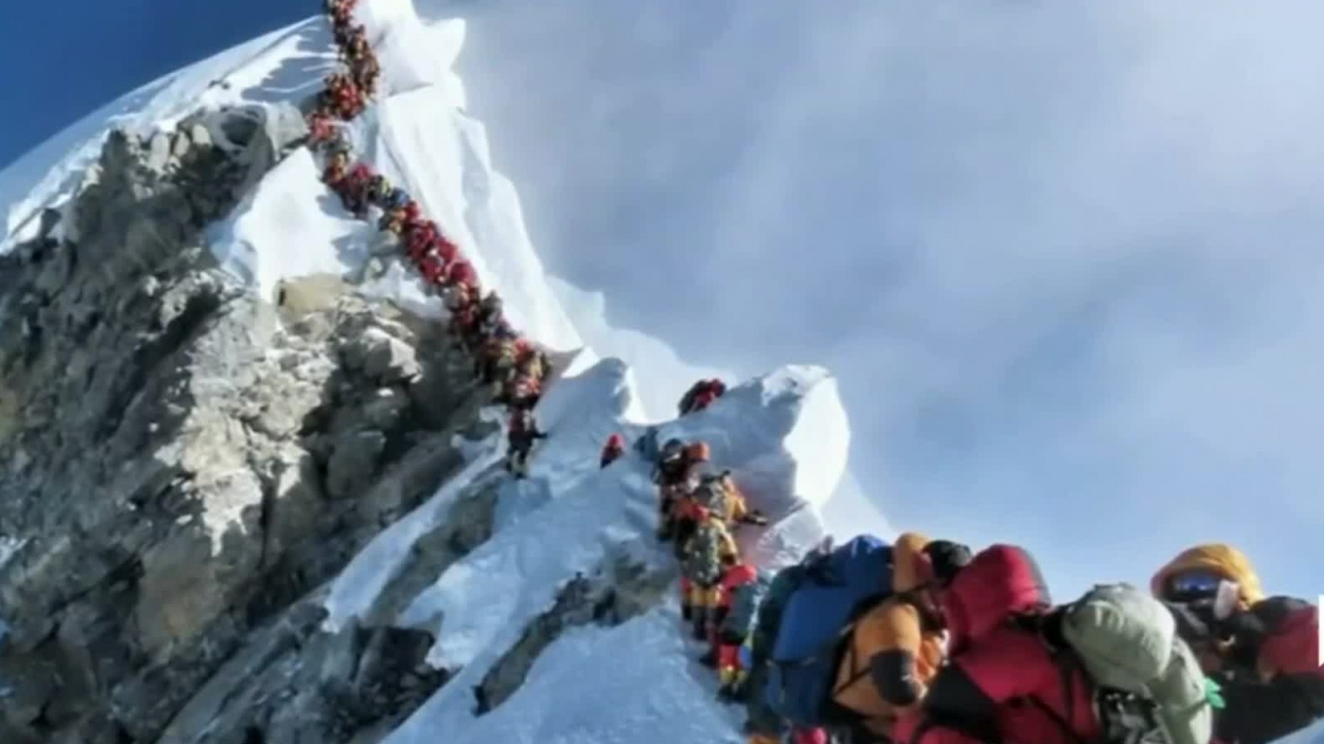 Mount Everest’s deadliest season claims more fatalities | Univision ...