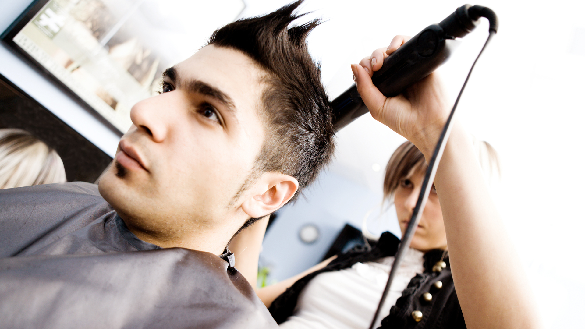 Las técnicas de alisado permanente para el cabello de los hombres ...