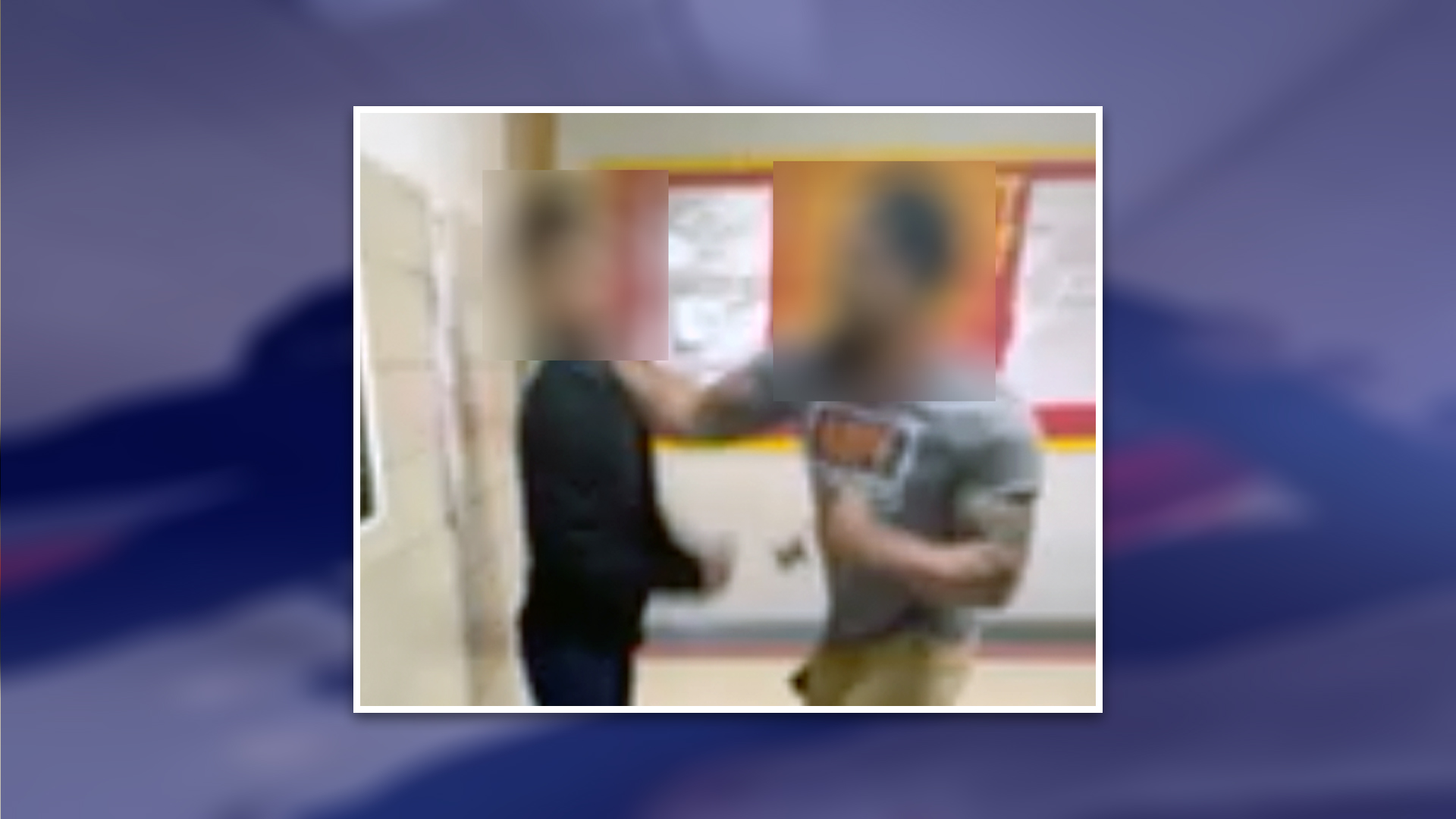 En video: Empleado de Justin Kimball High School en Dallas, Texas ...