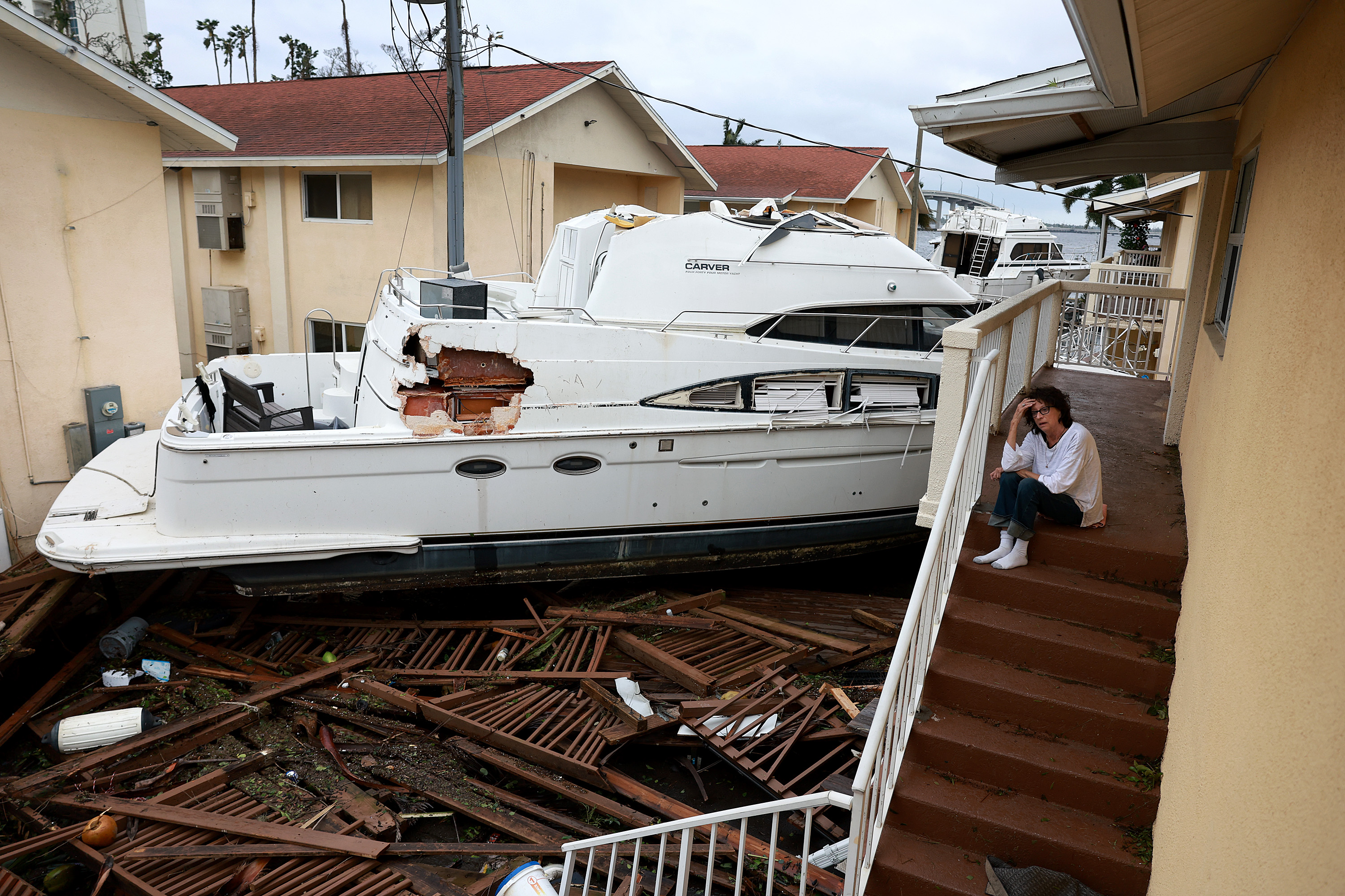 Fotos De La Destrucción Del Huracán Ian En Florida Barcos Incrustados