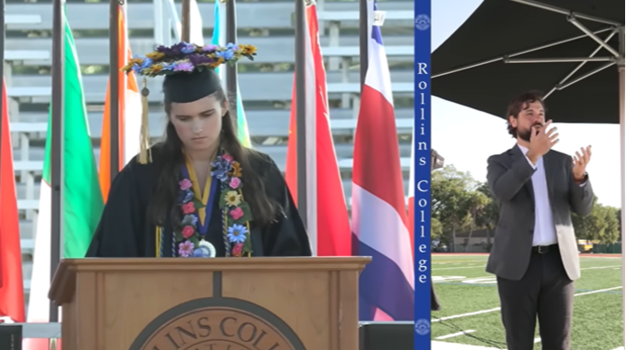 Elizabeth Bonker sufre autismo no verbal y da discurso de graduación en ...