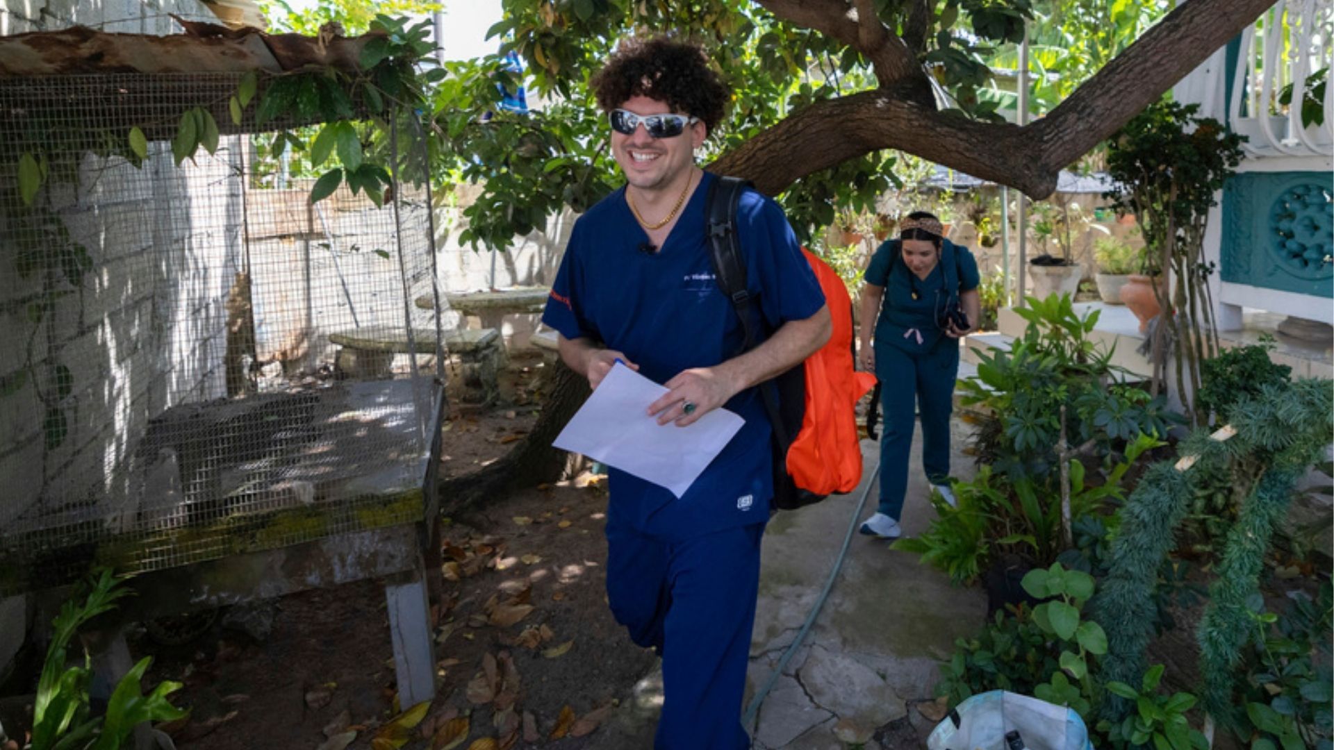 Este famoso rapero también es doctor y ofrece consultas gratis en ...