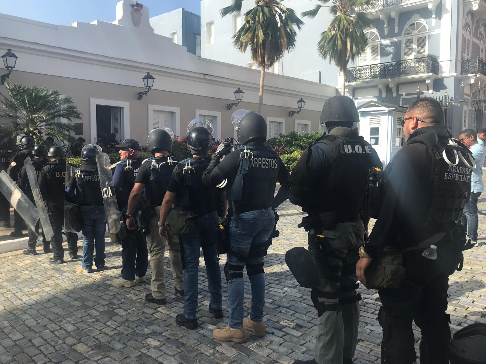 Unidad de operaciones tácticas y arrestos especiales de Puerto Rico se ...