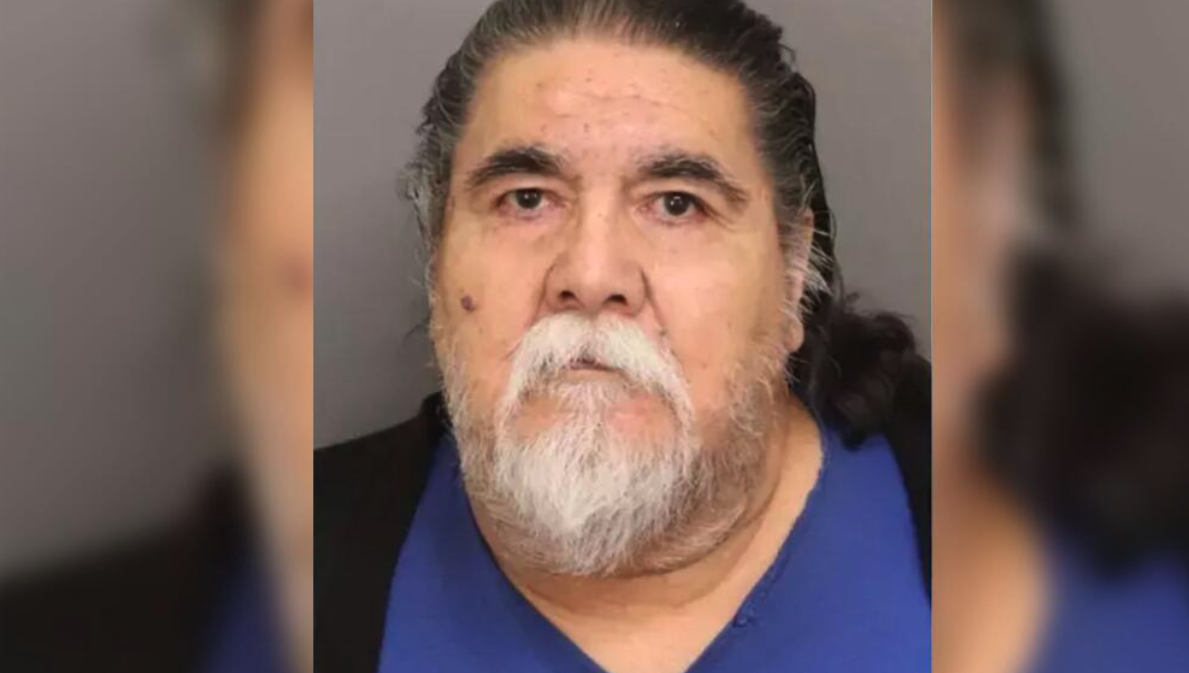 Buscan Más Víctimas De Fotógrafo Escolar Arrestado Por Presunto Abuso Sexual De Menores En 