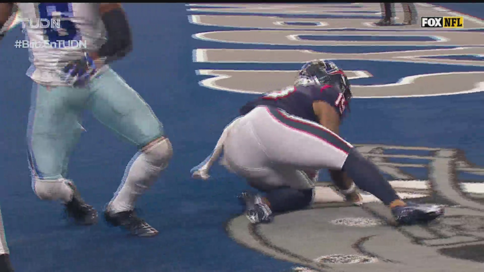 ¡Campanada en Dallas! Rodgers atrapa el ovoide entre dos y Houston ya ...