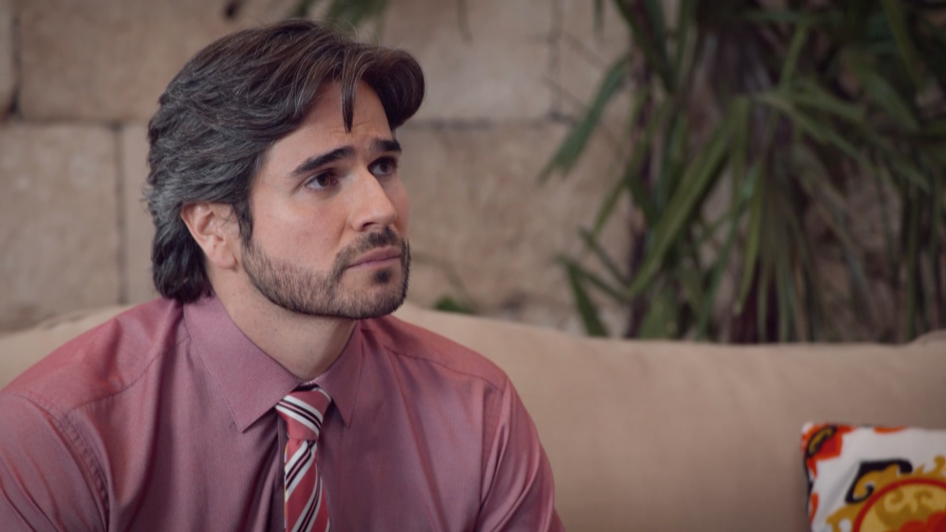 ¿Robert se transforma en Pancho López? | Shows Mi marido tiene más ...