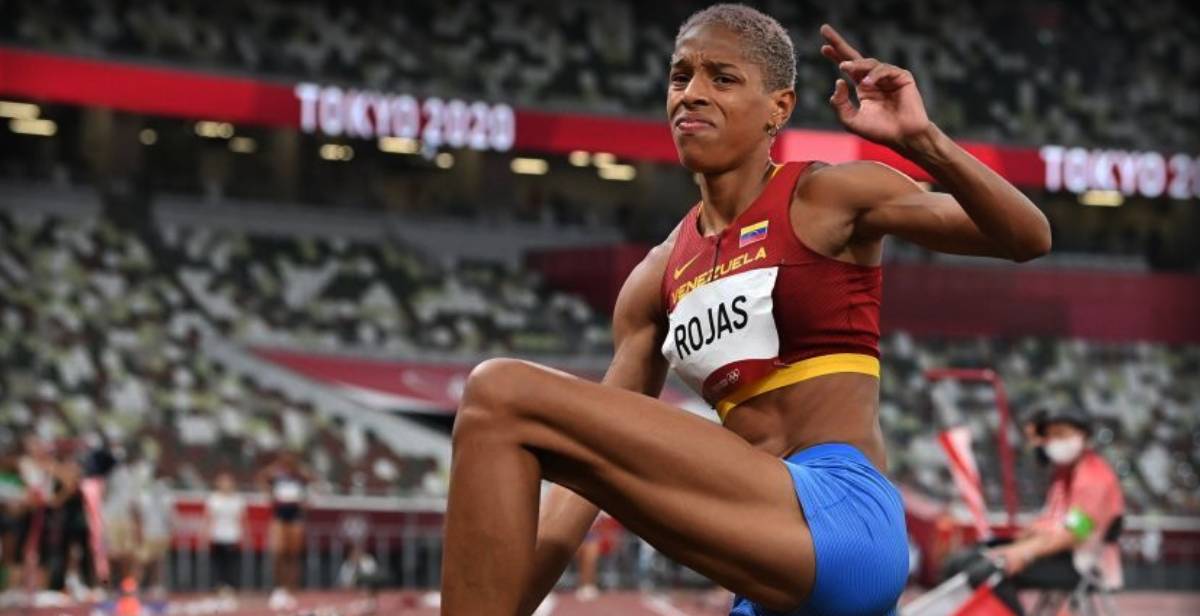 Yulimar Rojas gana oro e impone récord mundial en salto triple | TUDN ...