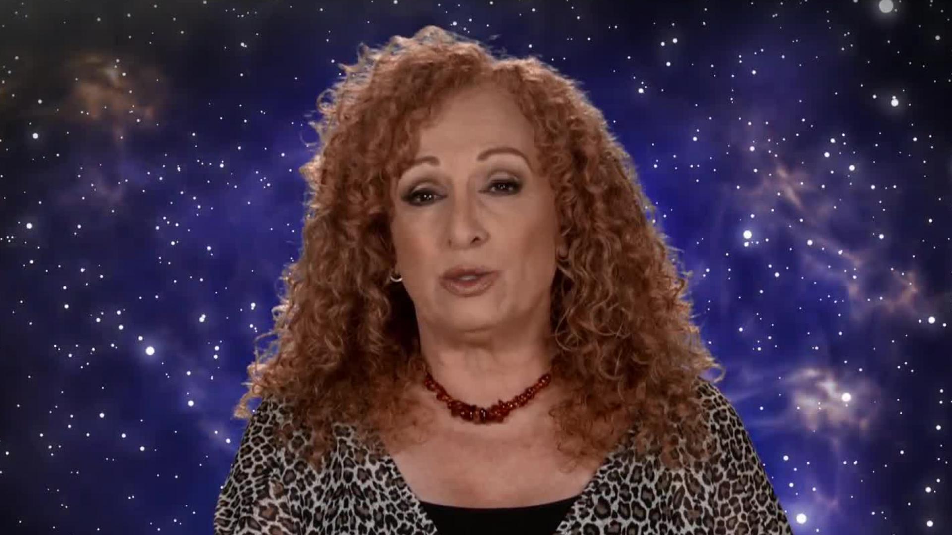 Los Horóscopos con Mizada Mohamed del 8 de marzo | Shows Hoy | Univision