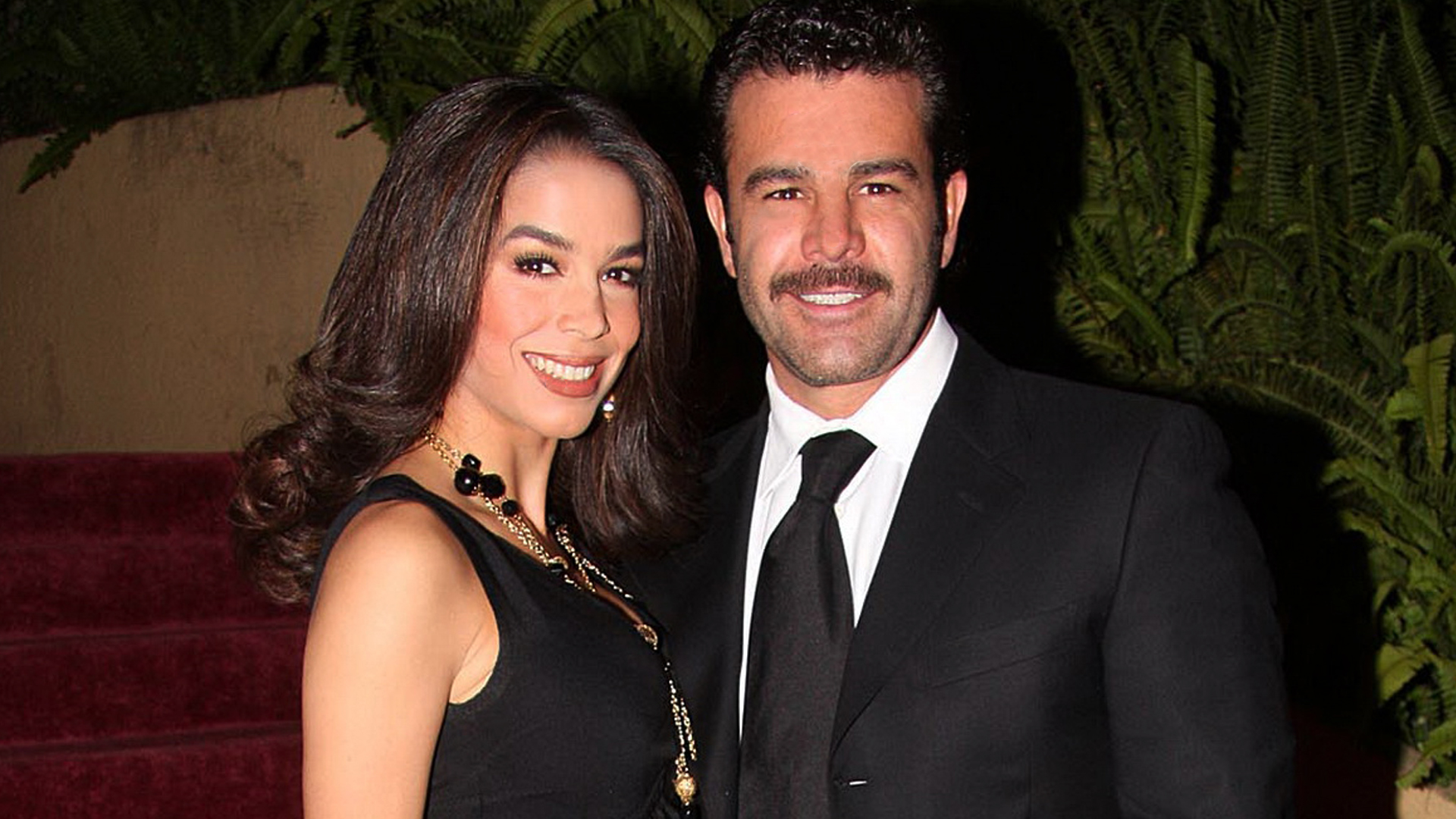 "En las buenas y en las malas": Biby Gaytán y Lalo Capetillo recuerdan ...