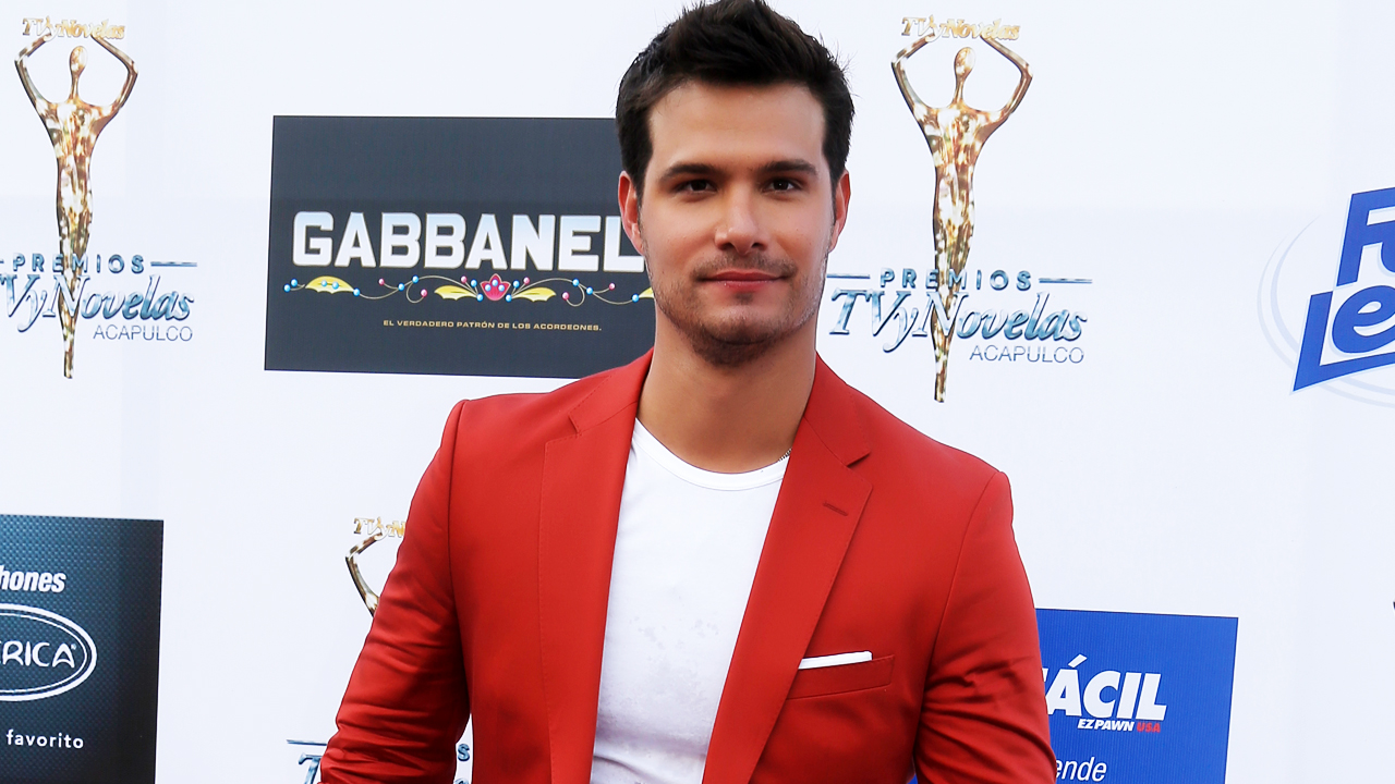 Brandon Peniche: "Amo ser actor" | Premios TV y Novelas | Univision