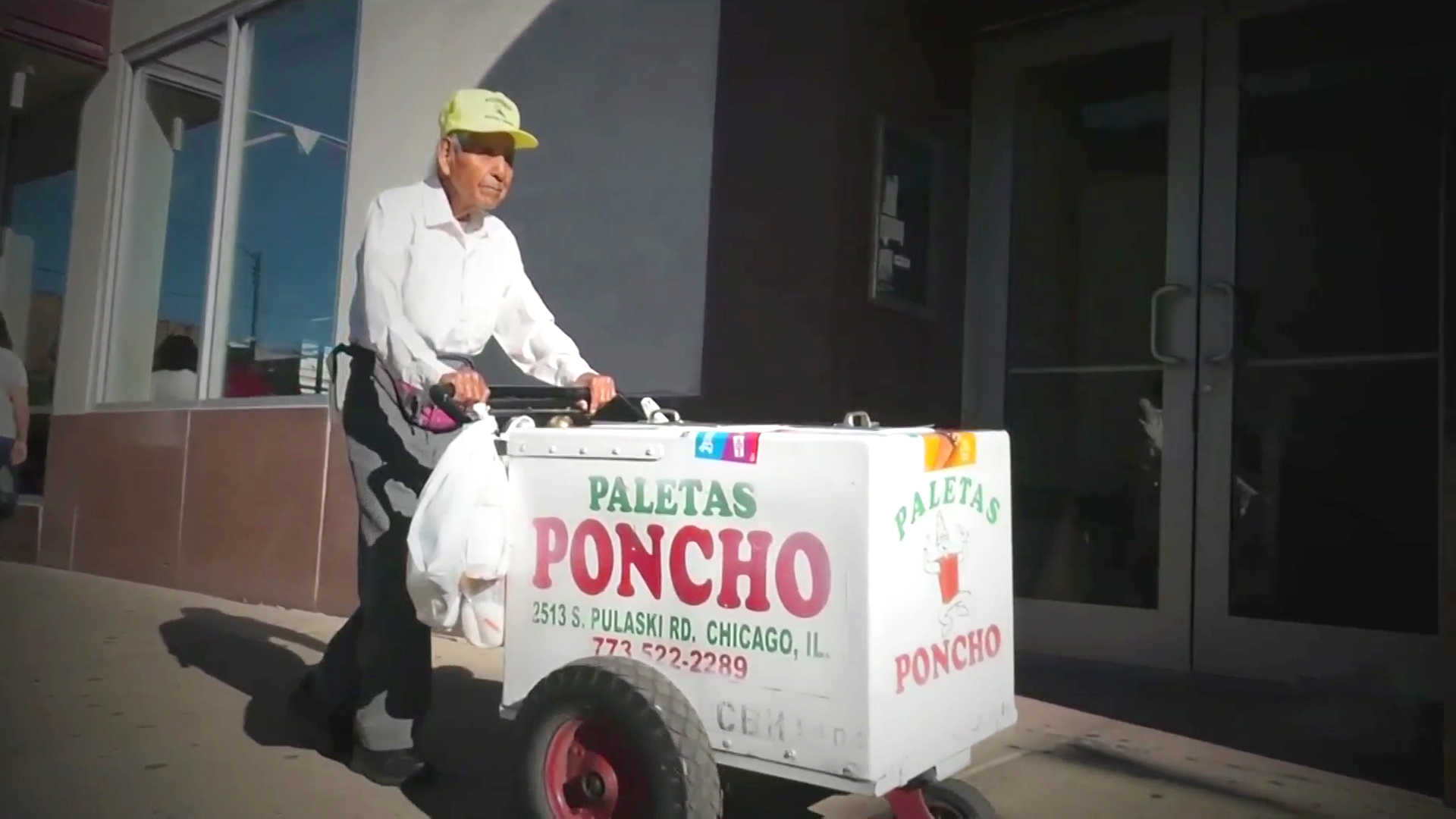 Sentido adiós a Don Fidencio, el paletero mexicano que se robó el ...