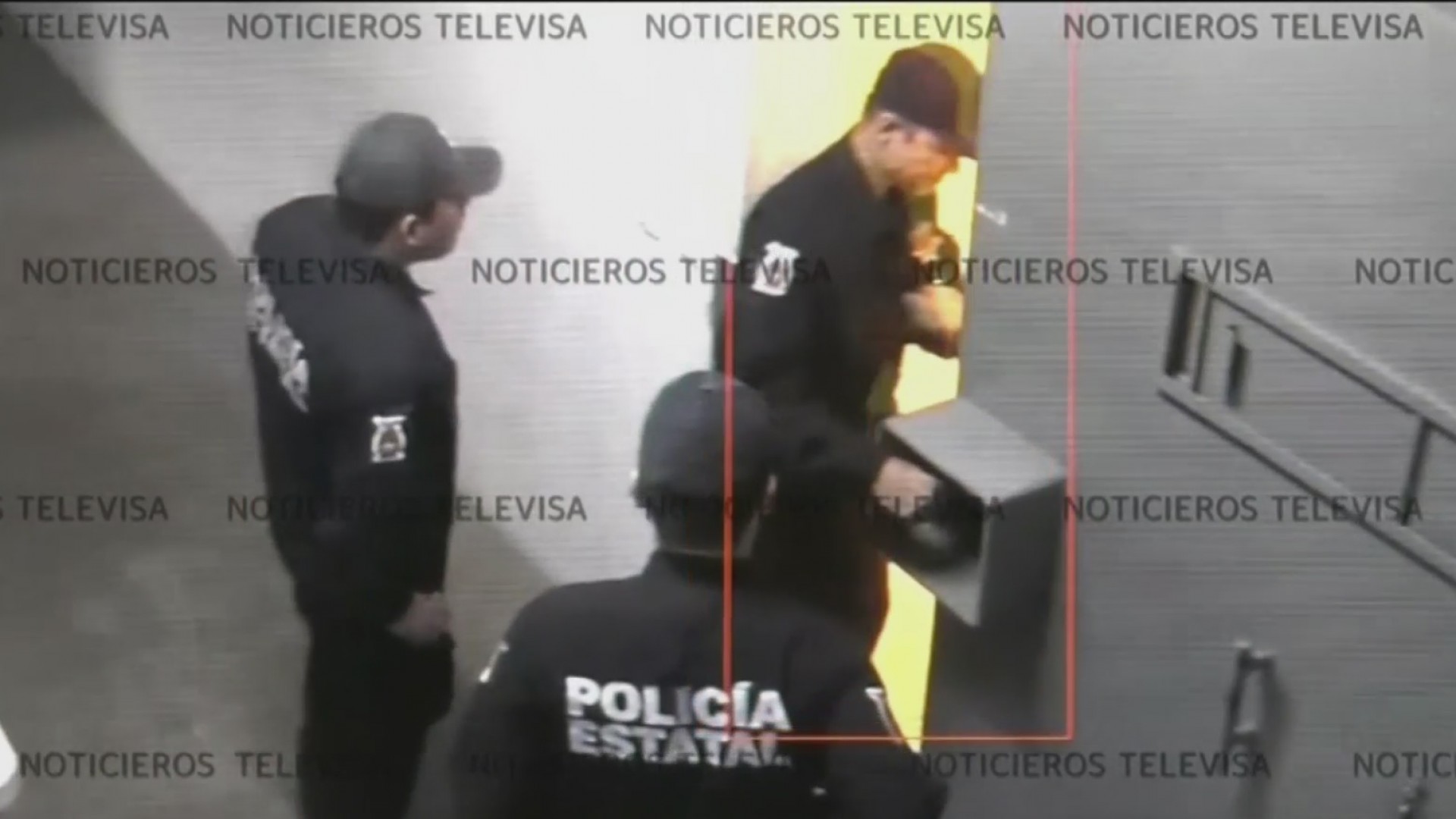 Un video muestra cómo dos narcos ligados a 'El Chapo' escapan ...