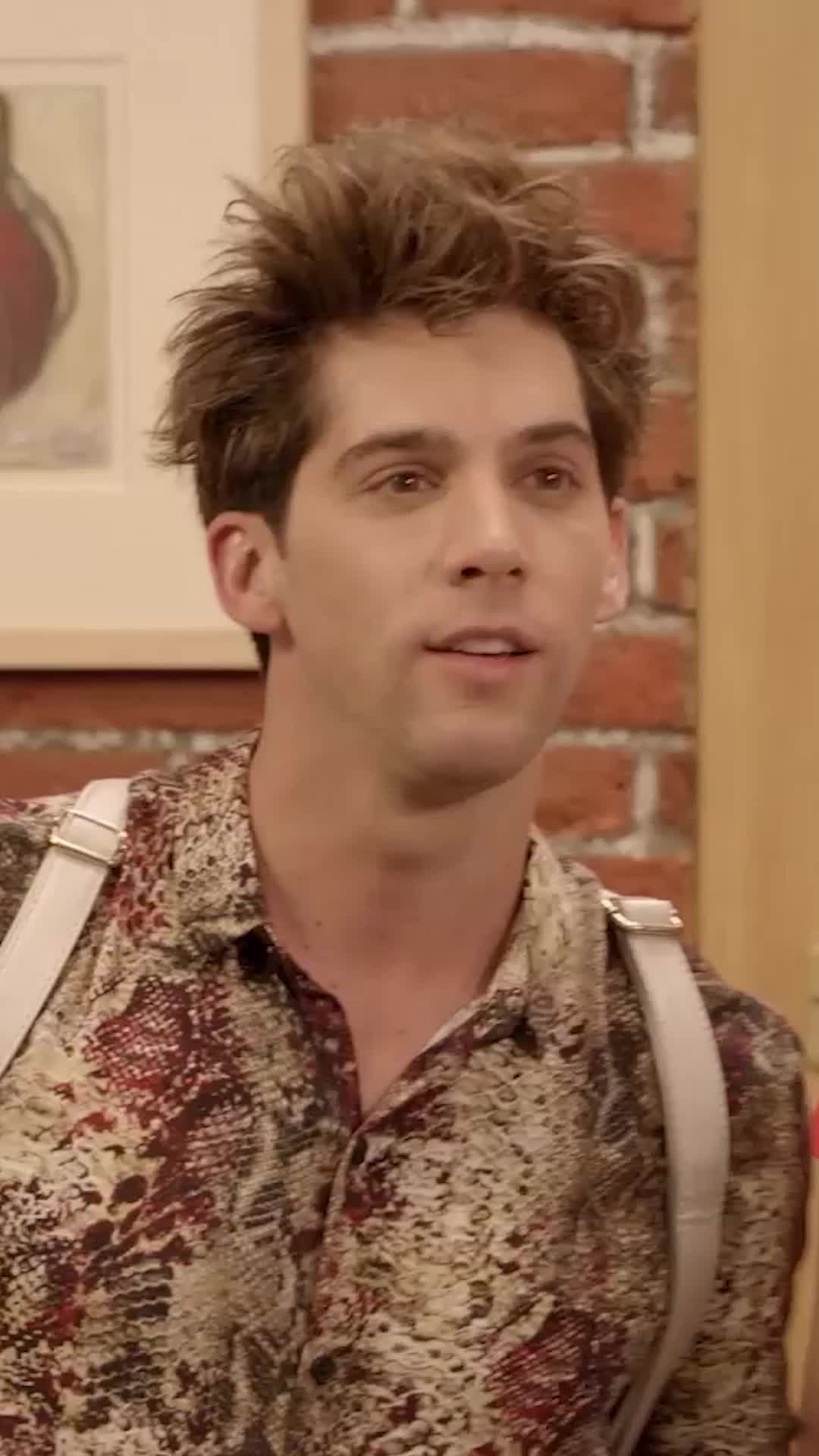 Él es Lucas, tu hermano menor | Series 40 y 20 | Univision