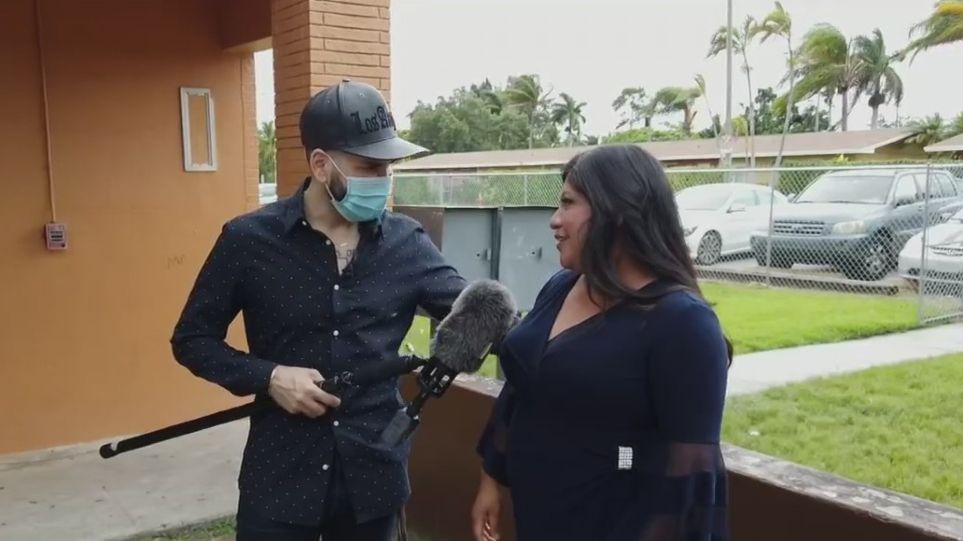 Madre ganó un sorteo de transformación de la mano de Jomari Goyso | Shows Primer Impacto | Univision