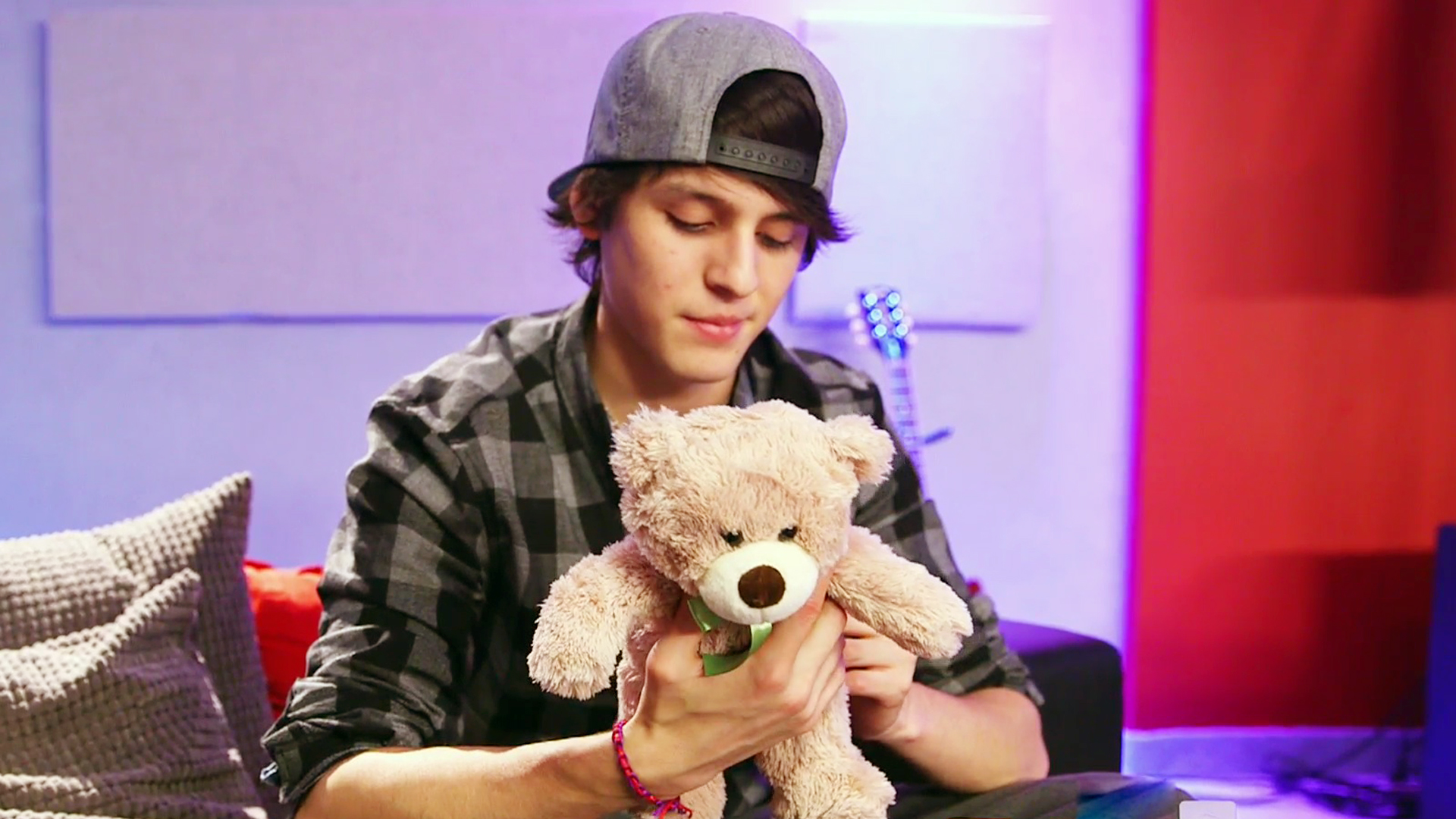 Ricky: Chris transforma su tristeza en magia | Realities La Banda ...