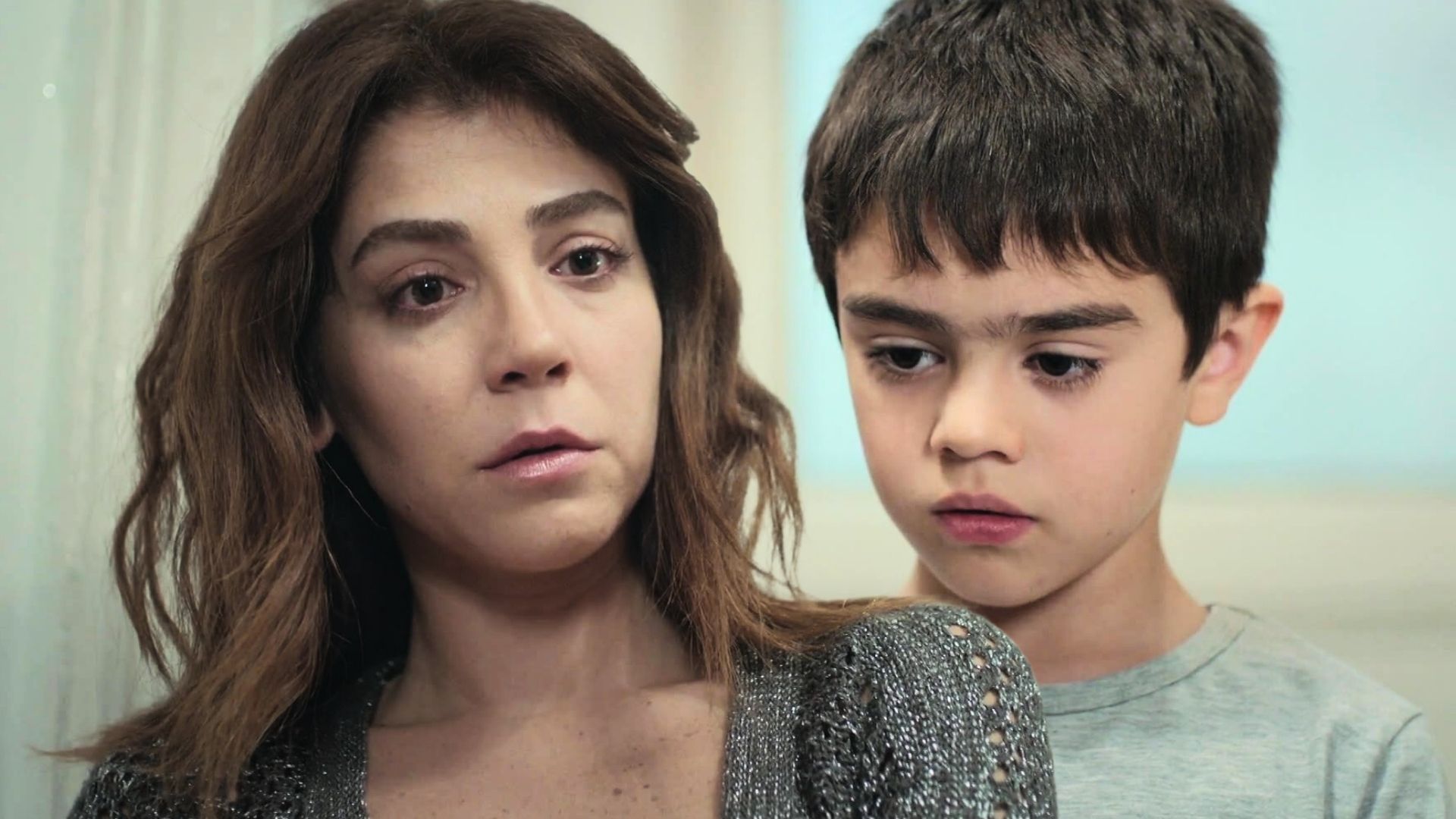 Ceyda rompe en llanto ante el noble gesto de Satilmis para su hermano ...