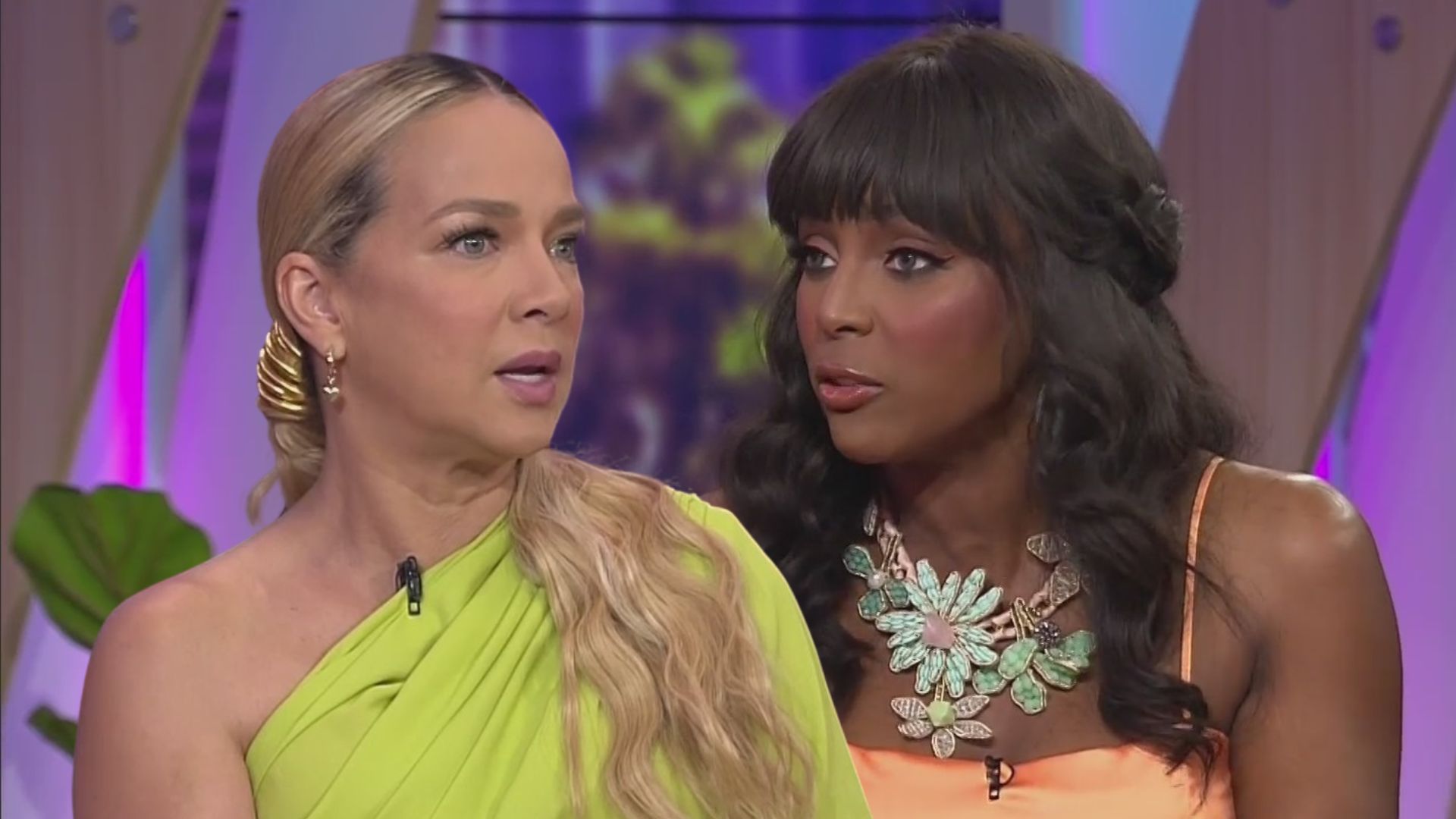 Amara 'La Negra' y Adamari López debaten si el estado tiene ...