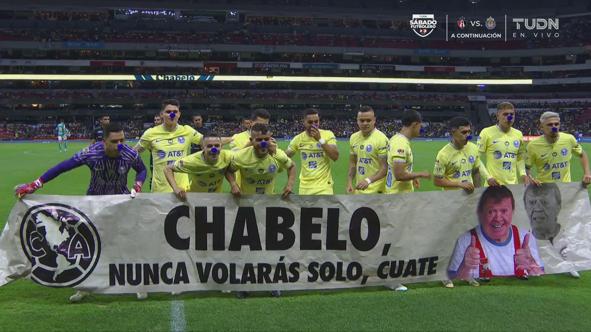 El Club América luce parche en homenaje a Chabelo en su jersey ante el ...