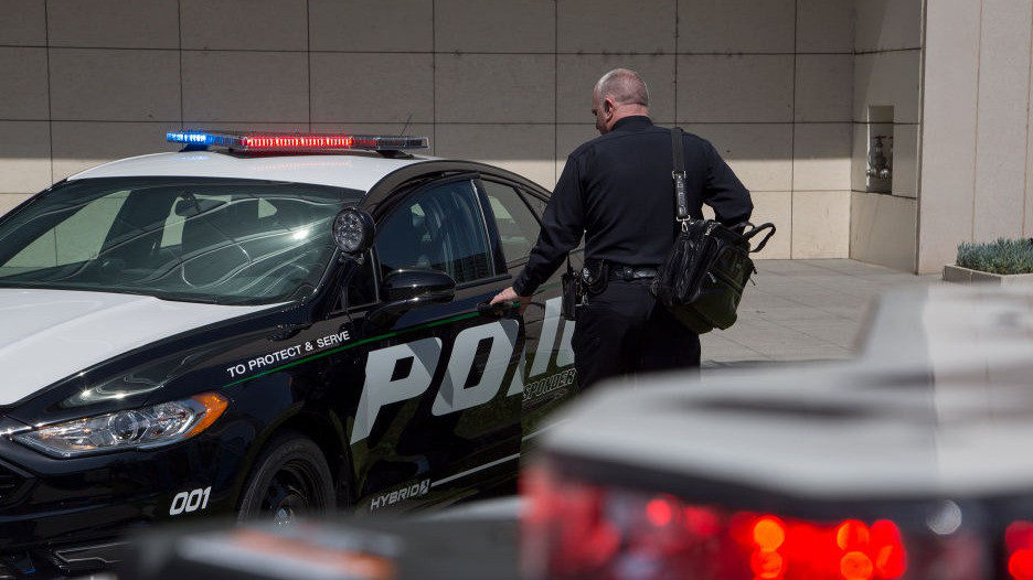 Así está considerando el LAPD cambiar la política sobre las cámaras ...