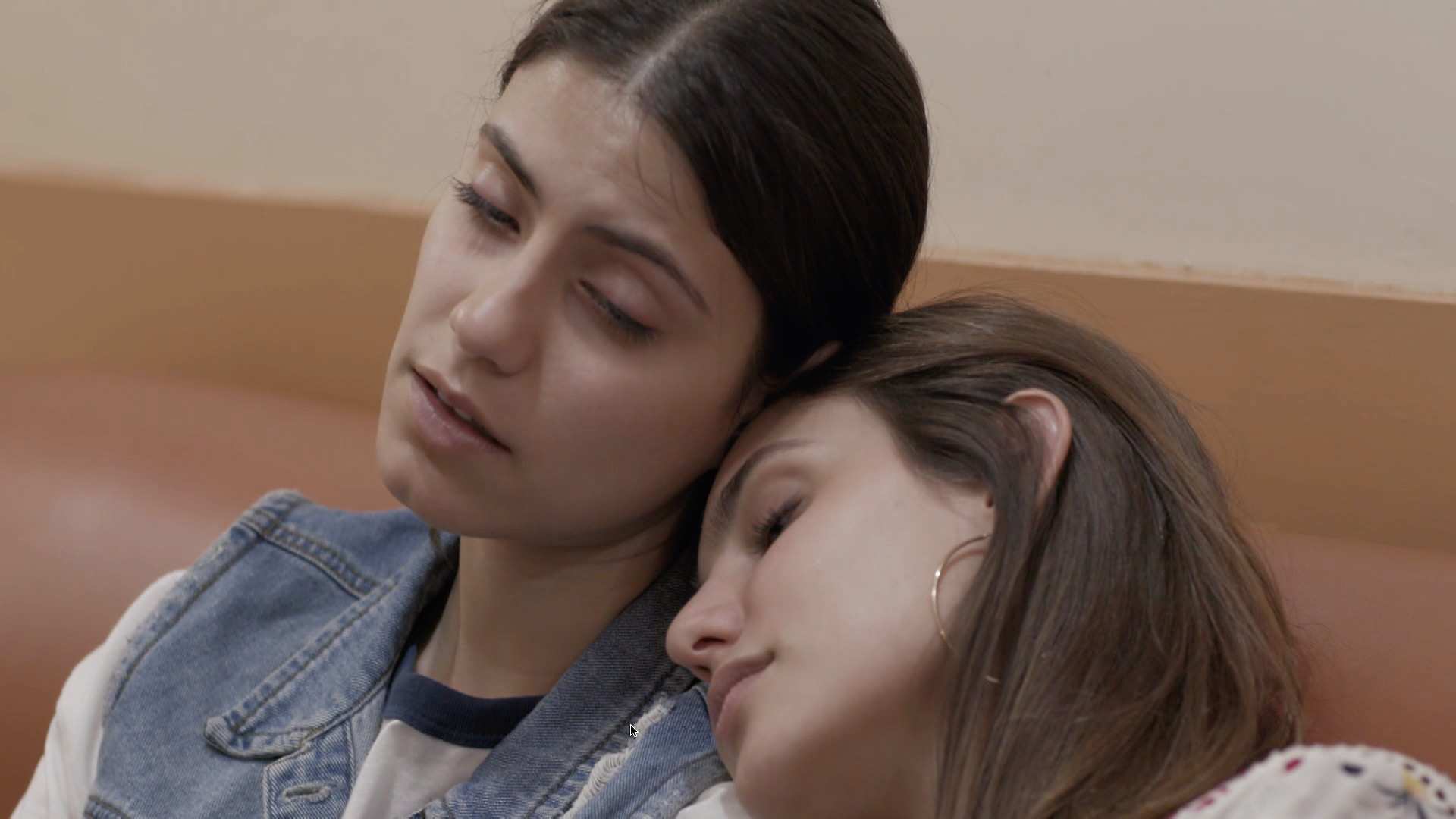 Valentina se le declara a Juliana | Shows Amar a muerte | Las Estrellas