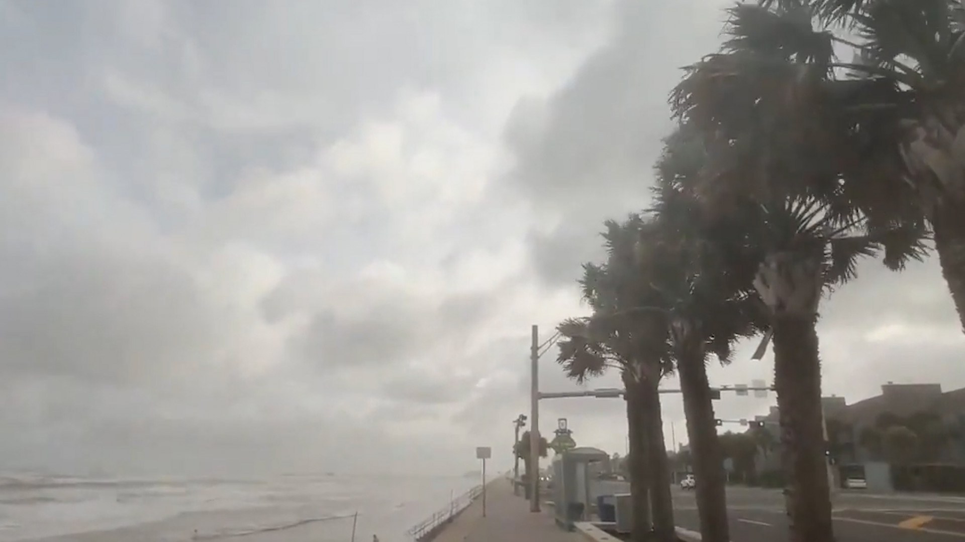 En video: Las imágenes del huracán Hanna golpeando la costa de Texas ...