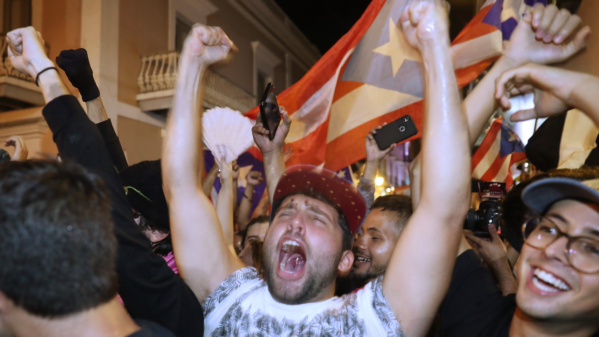 La protesta se vuelve celebración: así recibió Puerto Rico la noticia ...
