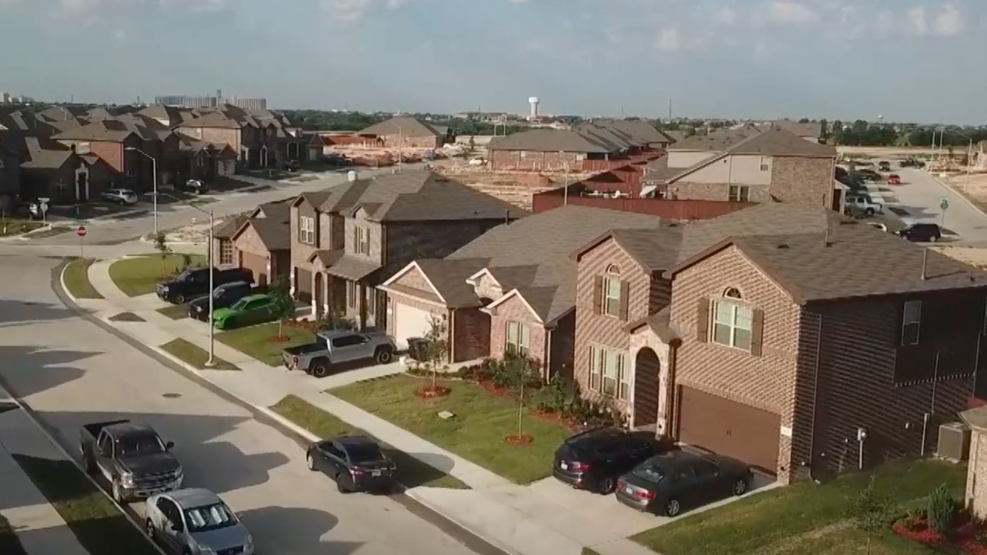 El programa Housing Channel da ayudas de hasta $50,000 para el pago inicial al comprar una casa ...