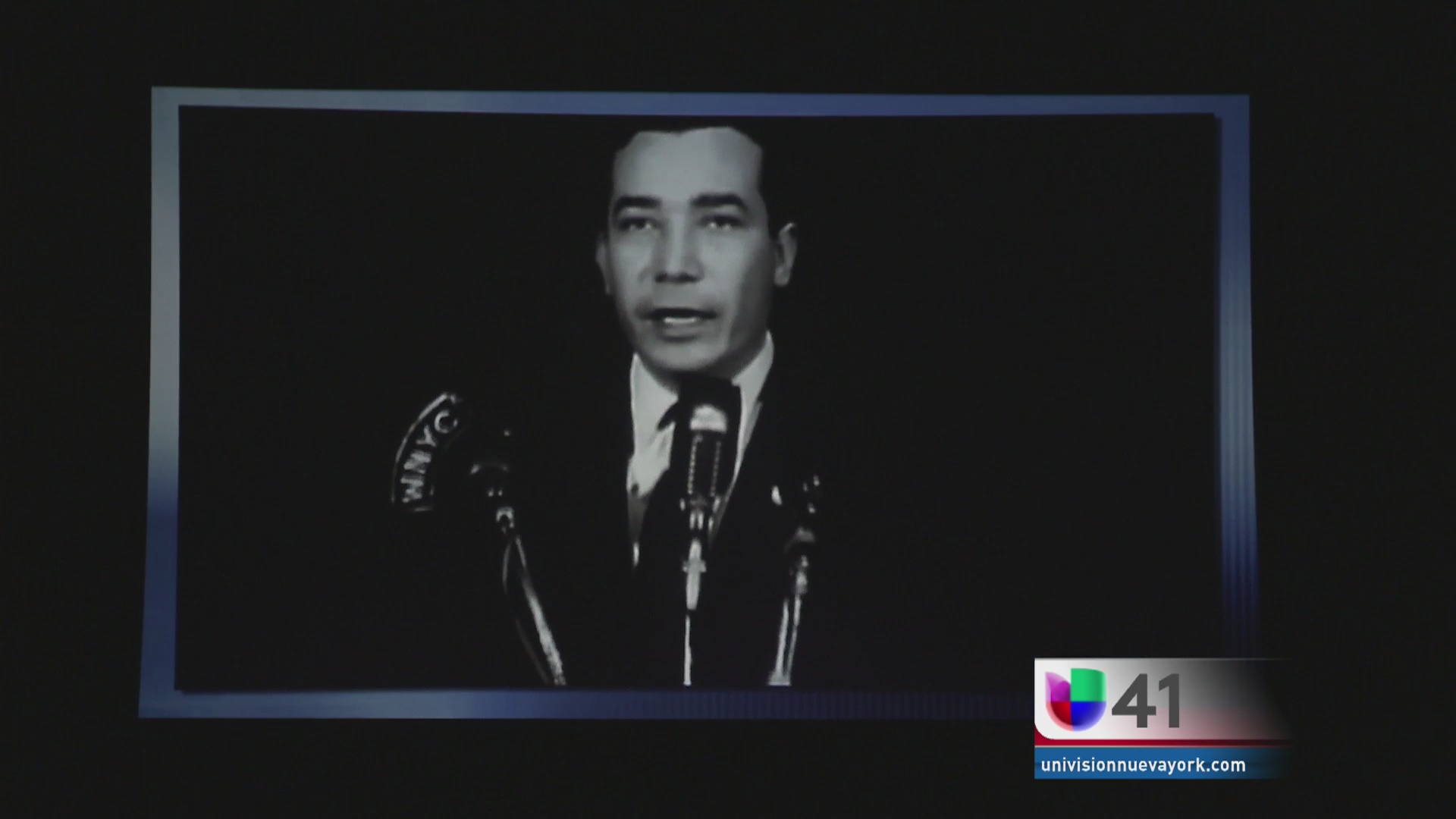 Homenaje a Herman Badillo, el primer congresista puertorriqueño en E.E ...