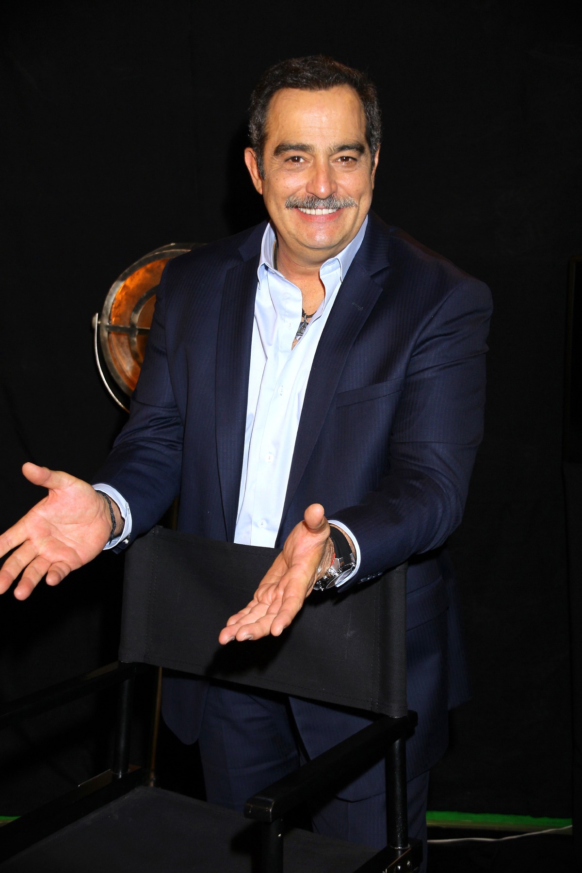 Hijo de Omar Fierro luce idéntico a su papá y publica la prueba | Las ...