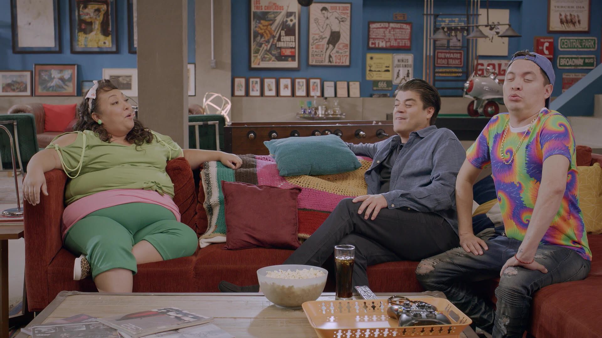 Brayan y Toña siguen enojados y se desquitan con Paco por metiche | Shows Videos | Distrito Comedia