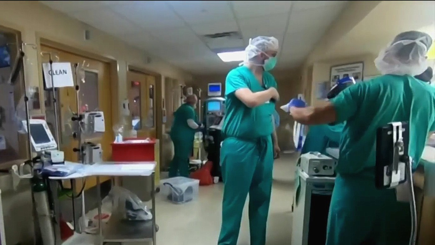 Paciente con covid-19 denuncia condiciones deplorables de su habitación ...