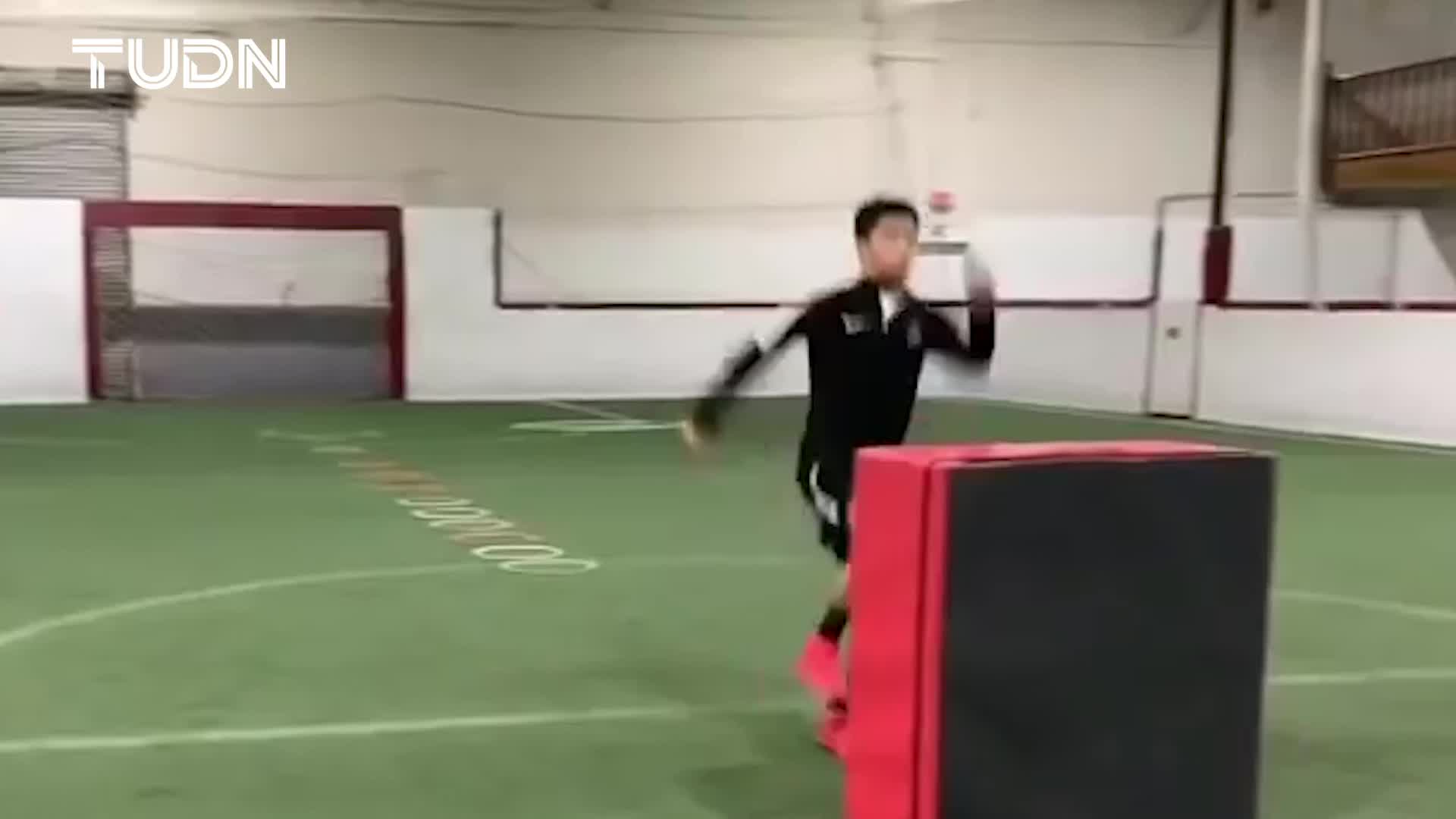 LA Galaxy asciende de equipo a seleccionado mexicano Alex Alcalá ...