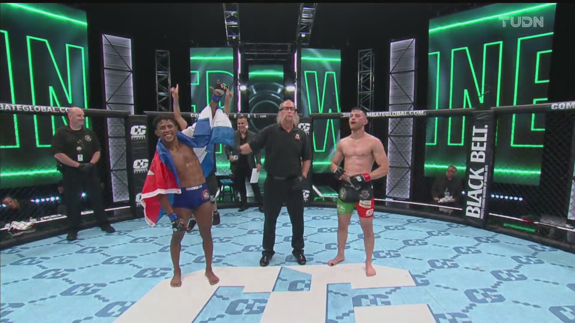 ¡Unánime! Sean Mora se lleva la victoria sobre Víctor Cisneros ...