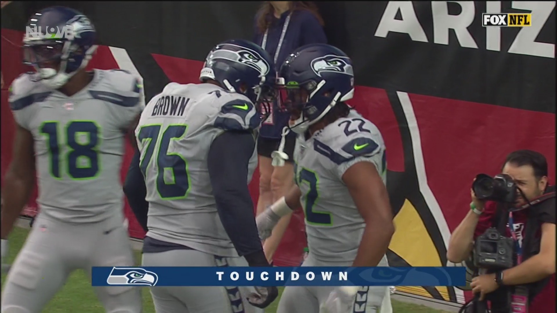 CJ Prosise firma el triunfo de Seattle Seahawks sobre Cardinals | TUDN ...