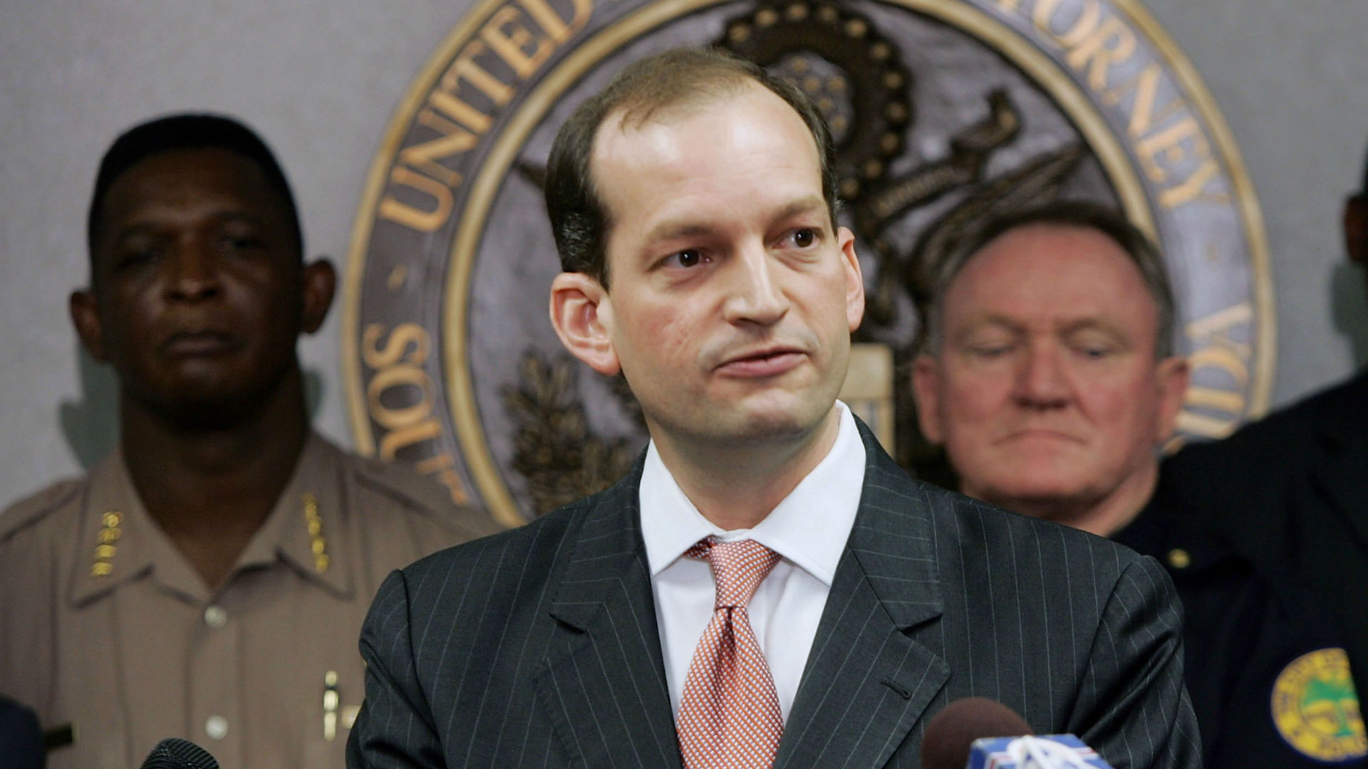 ¿Cómo entender el nombramiento del cubanoamericano Alex Acosta para ...