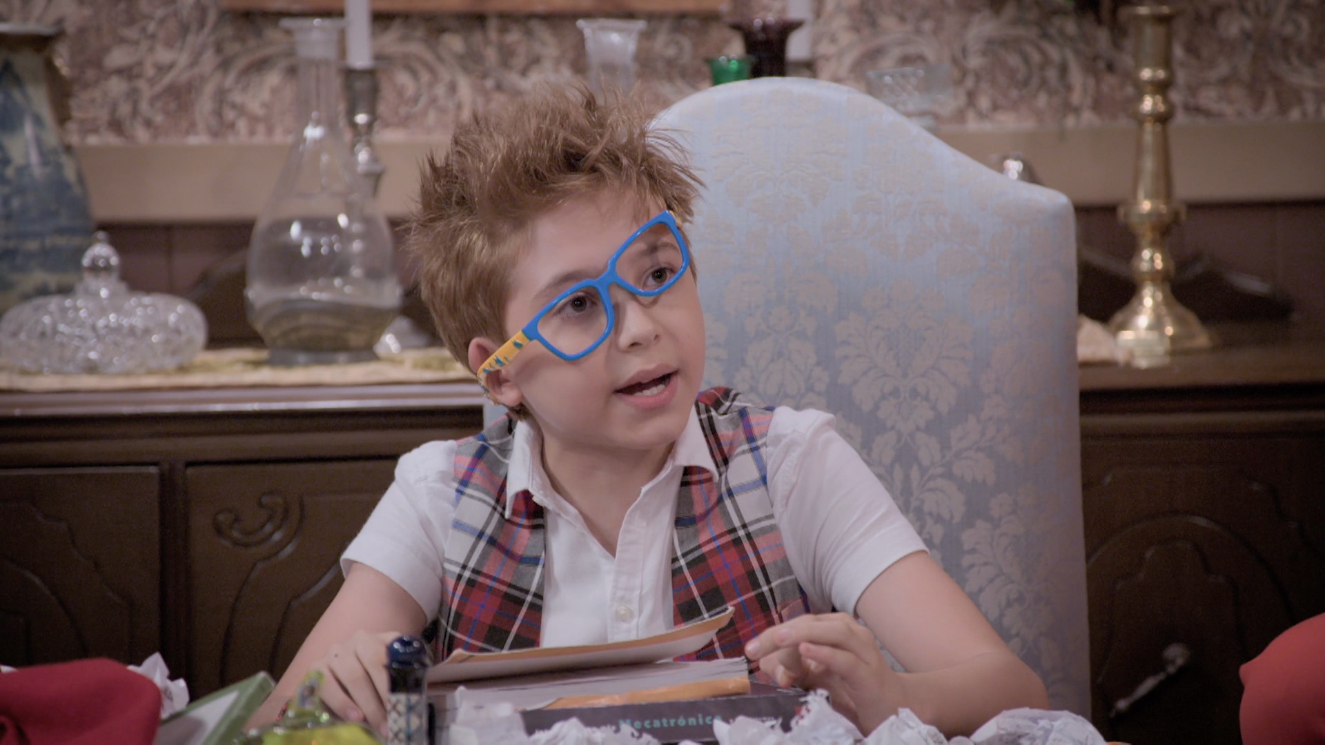 Así le fue a Justito como maestro de Victoria y sus papás | Shows Una ...