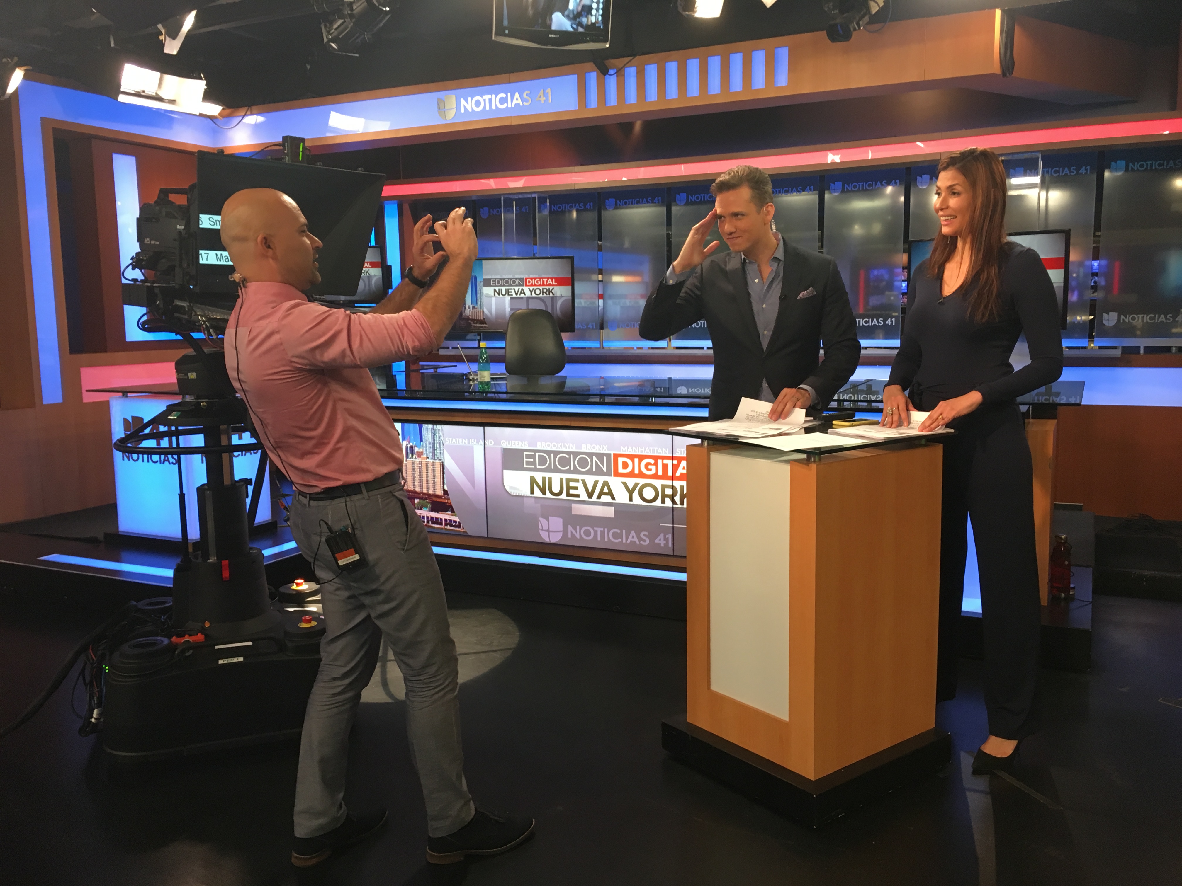 En fotos: así es el tras bastidores del nuevo programa Edición Digital ...