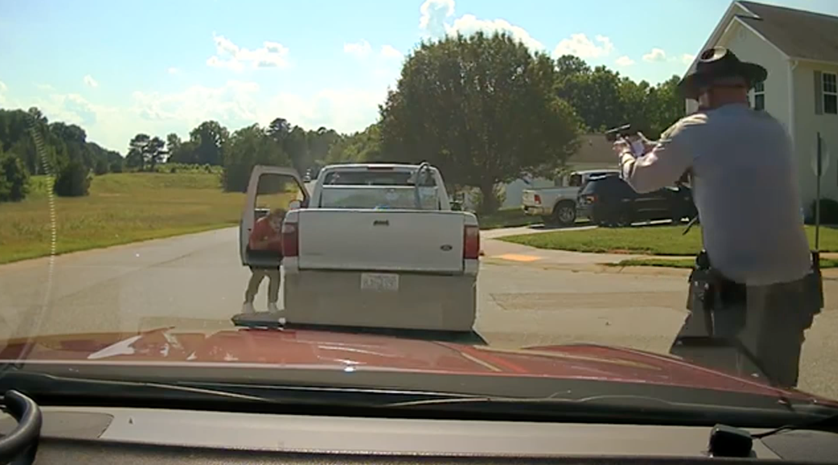 Madre de Mark Anthony Díaz reacciona al video de la parada de tráfico ...