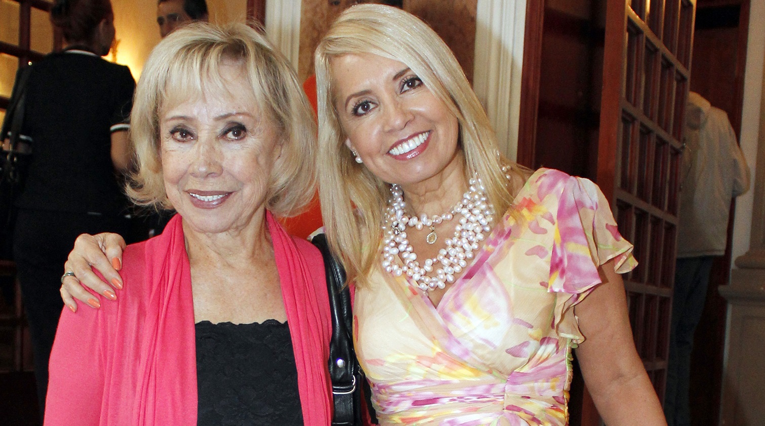 Fallece en México la actriz Maty Huitrón, mamá de la productora Carla ...