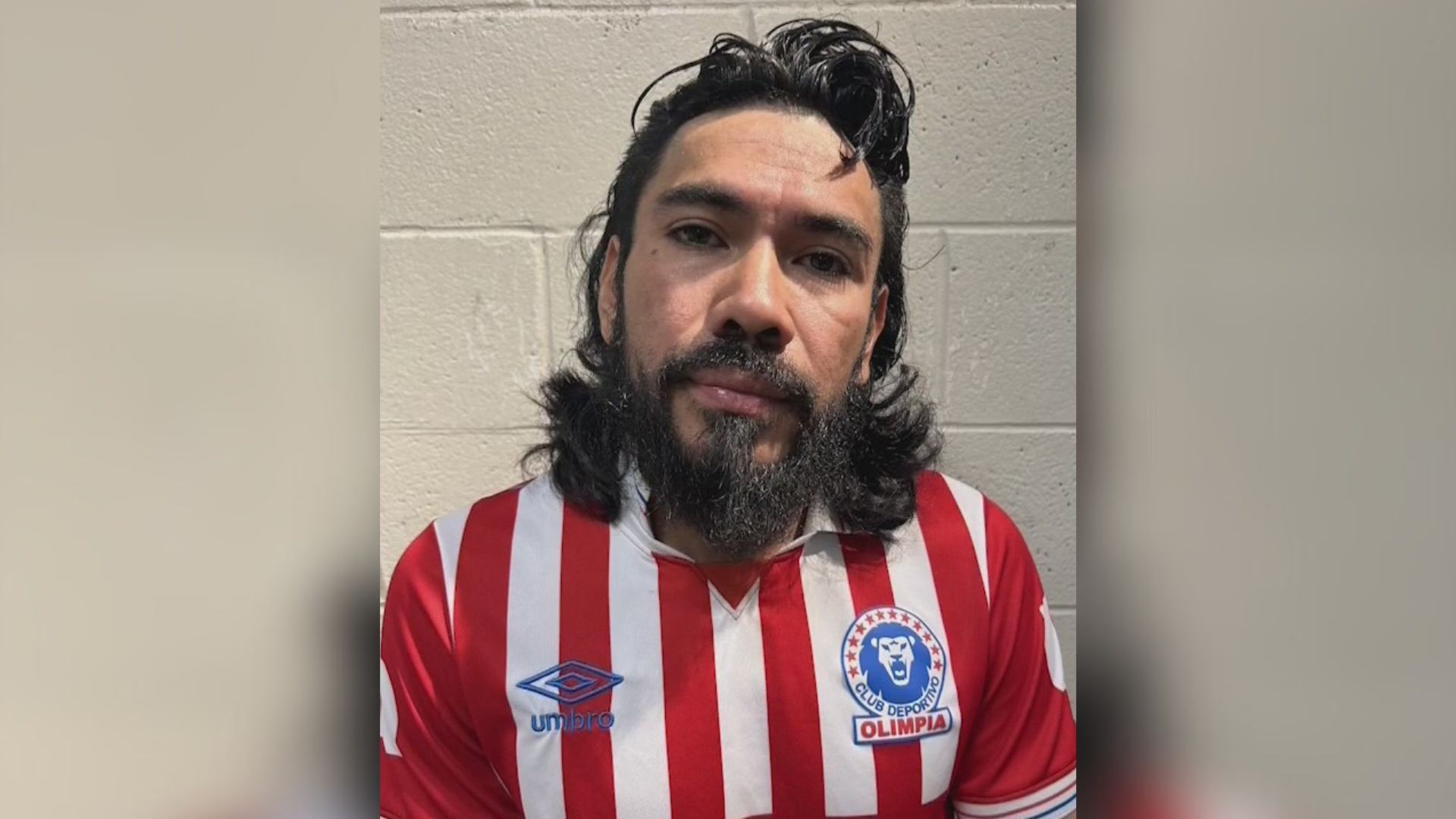 Hombre es detenido y acusado de violación a adolescente de 14 años en ...