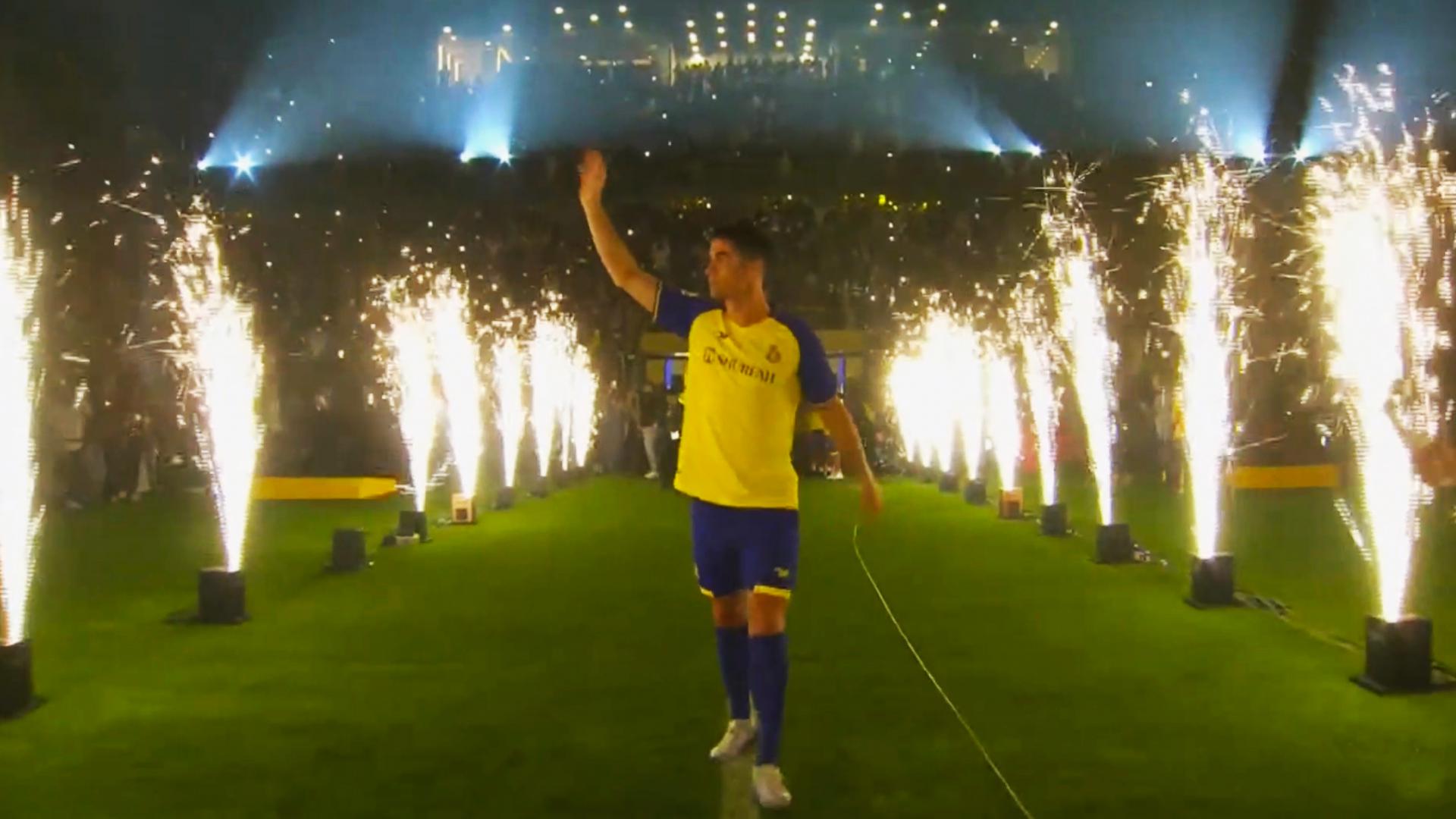 ¡Espectacular! Reciben a como Dios a Cristiano Ronaldo fans de Al-Nassr ...