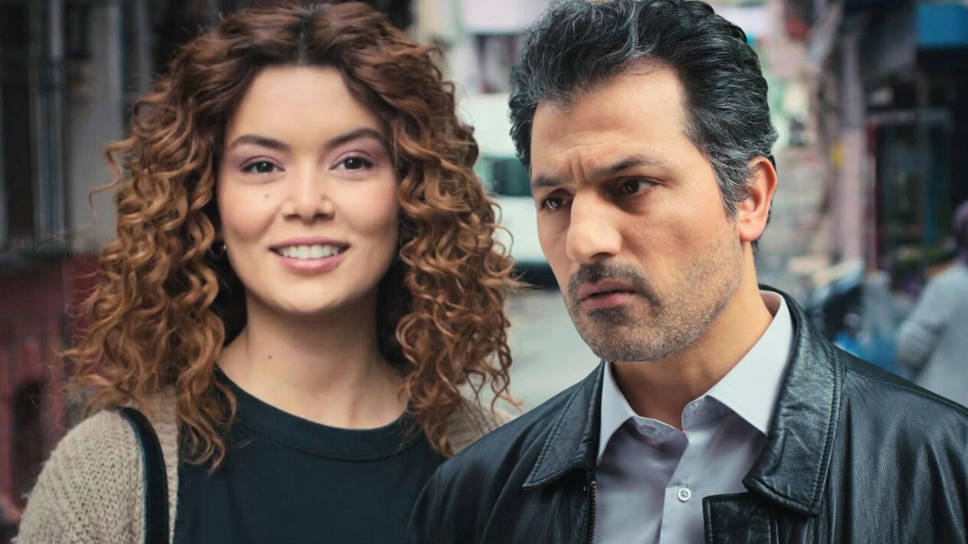 Şirin se pone feliz al saber que todos creen que tiene un romance con ...