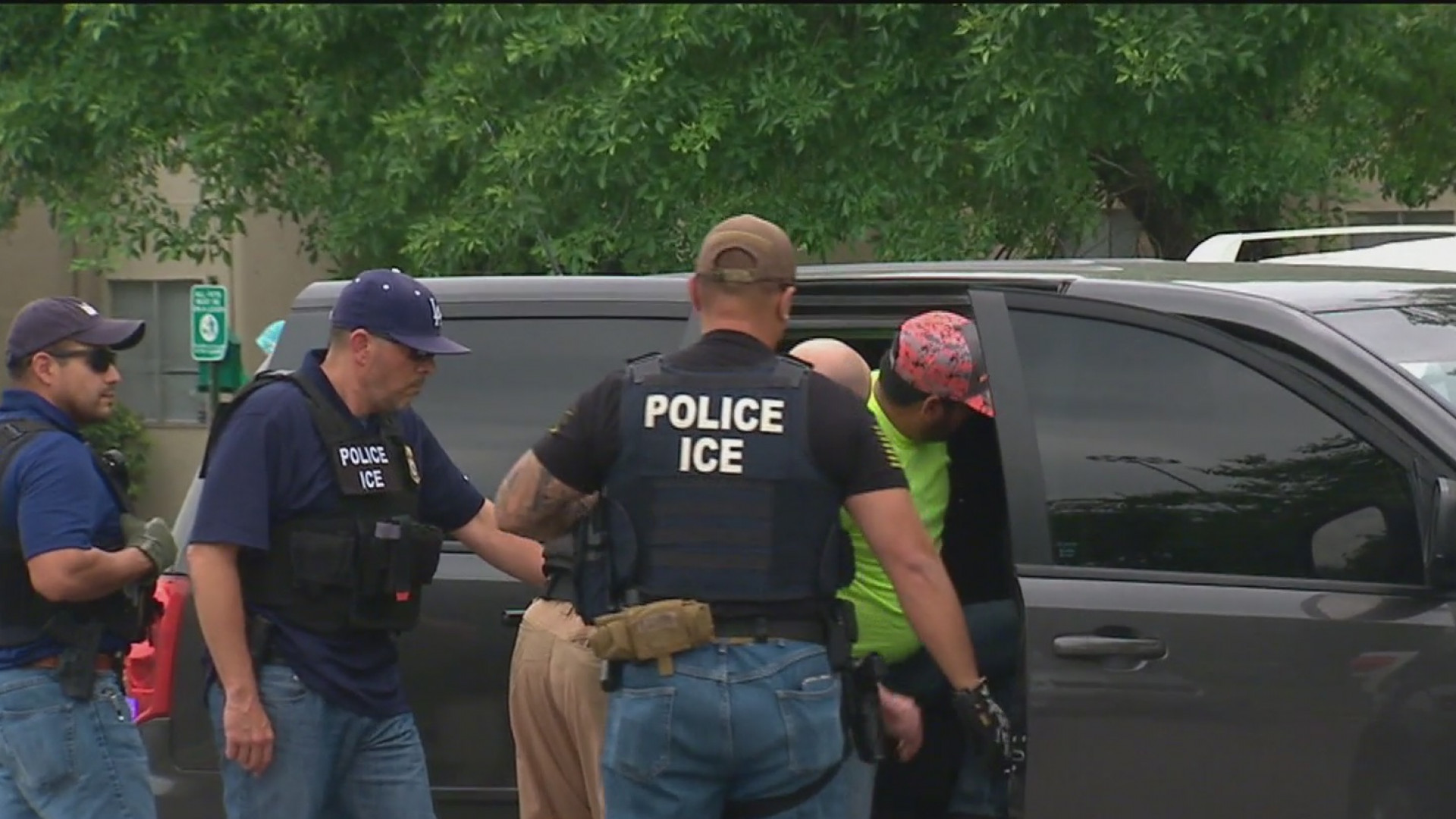 ¿Cómo prepararse ante posibles nuevas redadas de ICE en diferentes ...