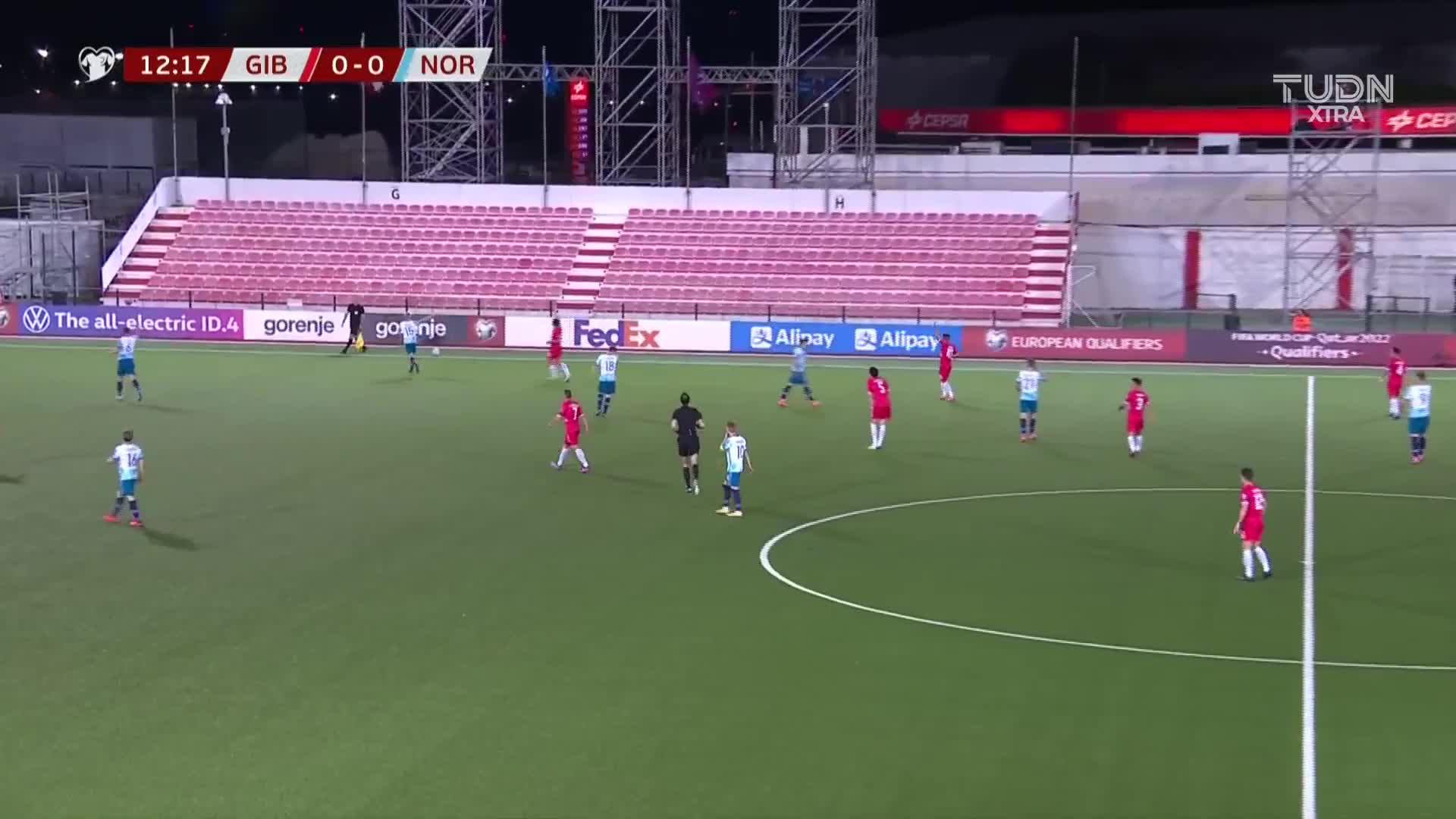 ¡TIRO ATAJADO! disparo por Erling Haaland. | TUDN UEFA Mundial ...