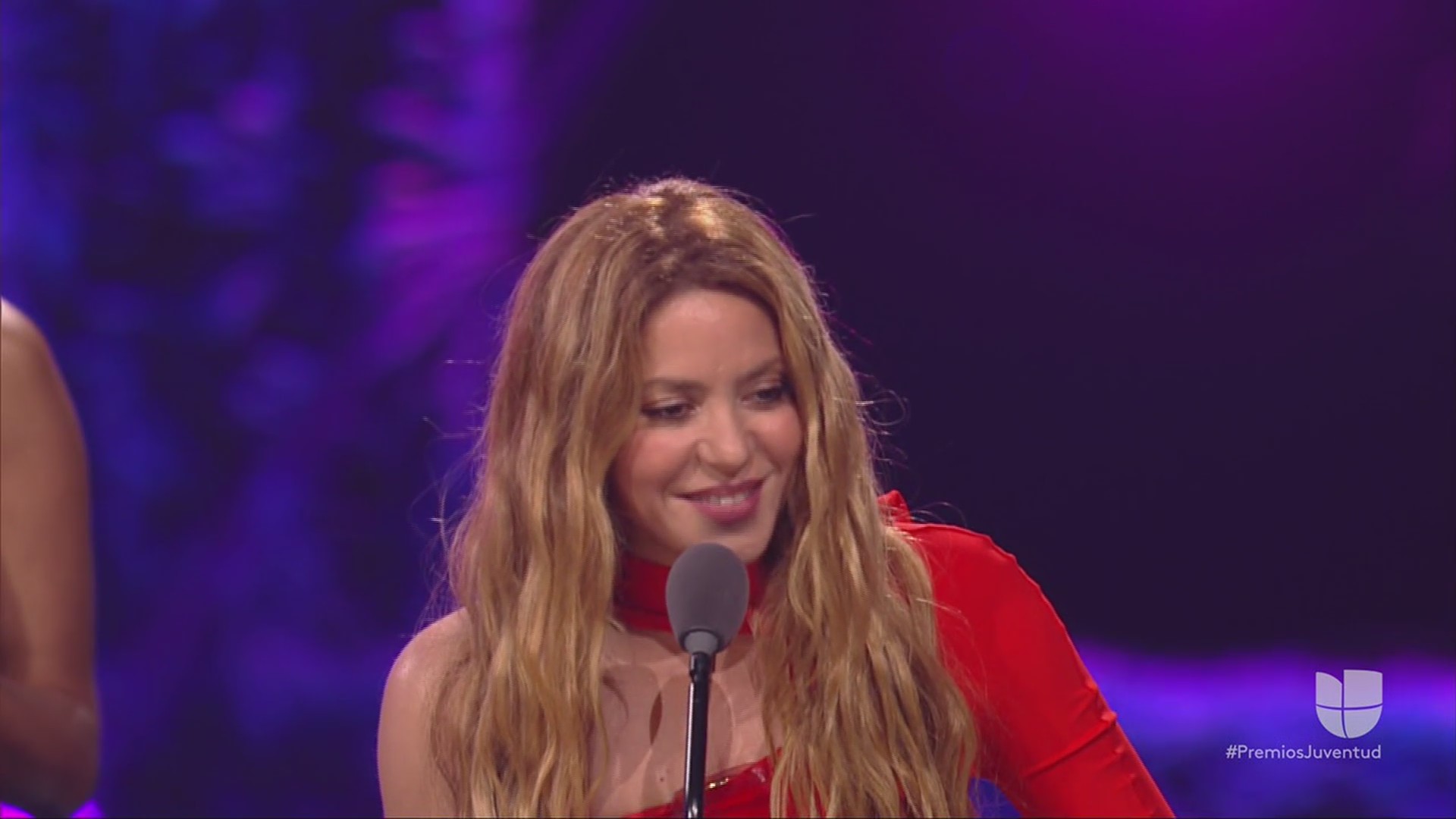 Shakira arrasa en los Premios Juventud al ganar ocho galardones en una noche de ensueño ...