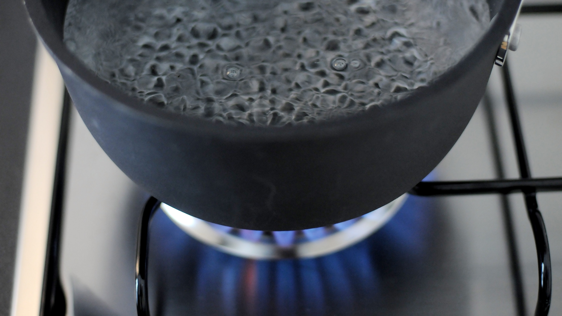 Alerta por agua contaminada en Houston: autoridades piden hervir el ...