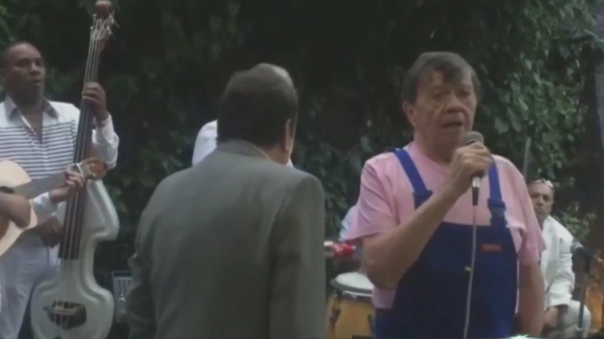 Chabelo, el 'amigo de todos los niños', reaparece cantando e impacta ...