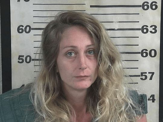 Una mujer le dispara a otro conductor tras una pelea en la carretera ...