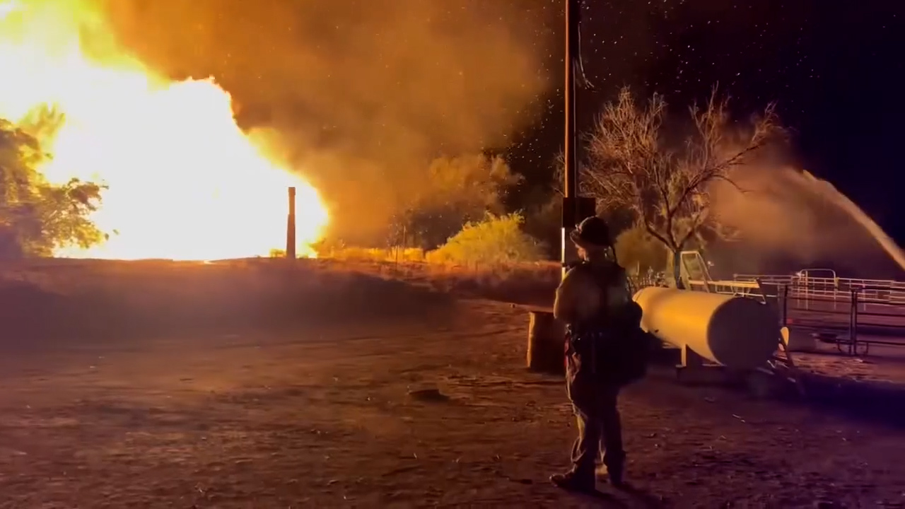 El Bryce Fire en el sureste de Arizona avanza sin tregua | Video ...