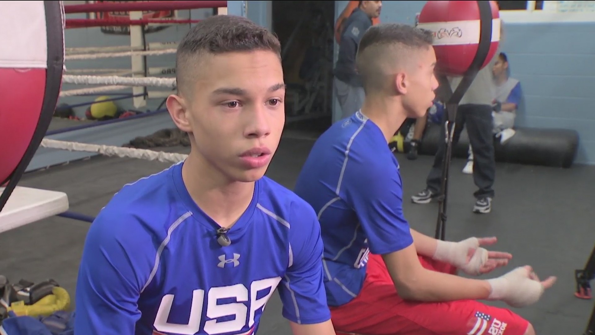 De la violencia al heroísmo: Joven de 15 años se convierte en promesa ...